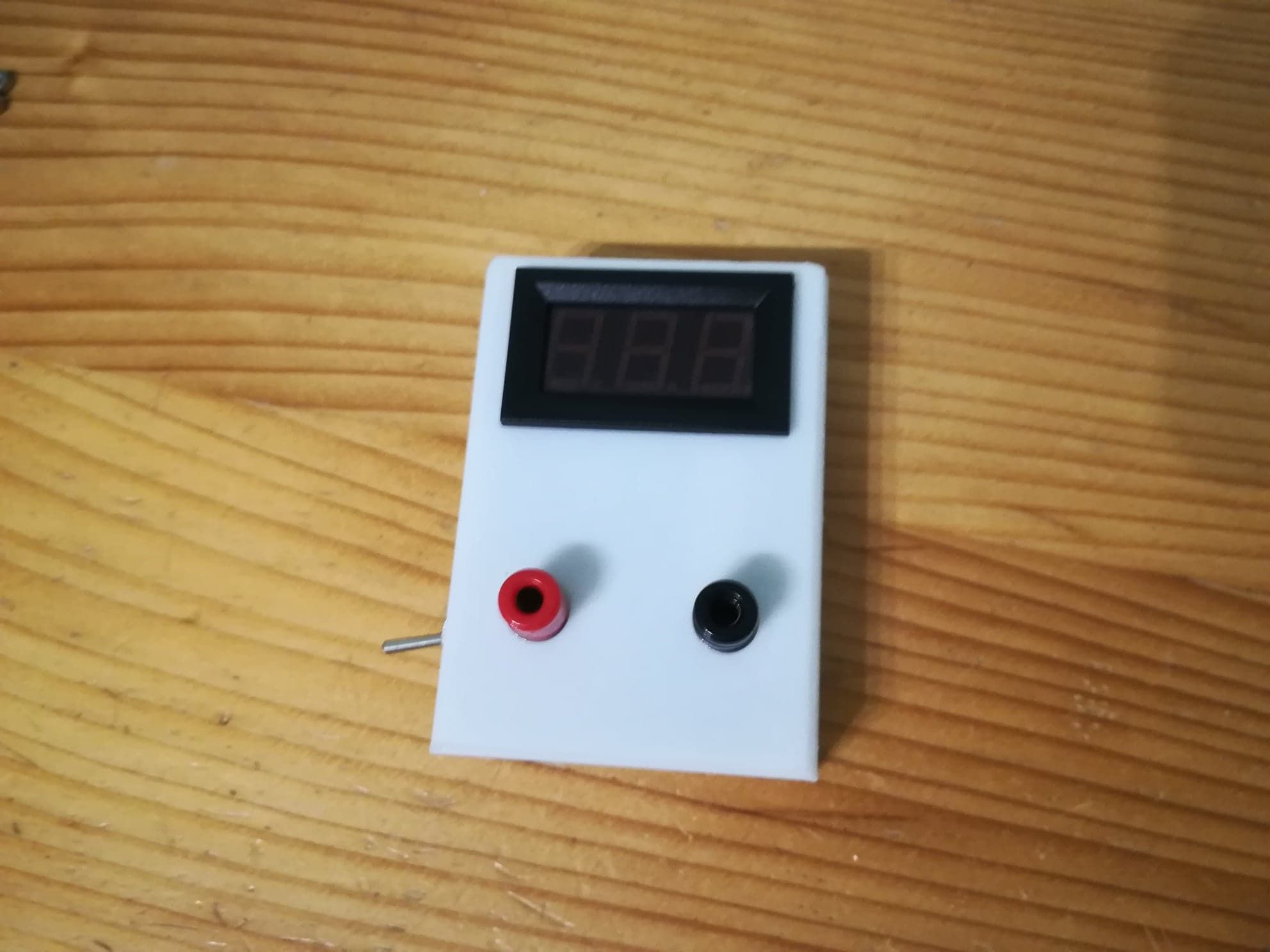 DIY Pocket Size DC Voltage Meter : 5 Steps - Instructables