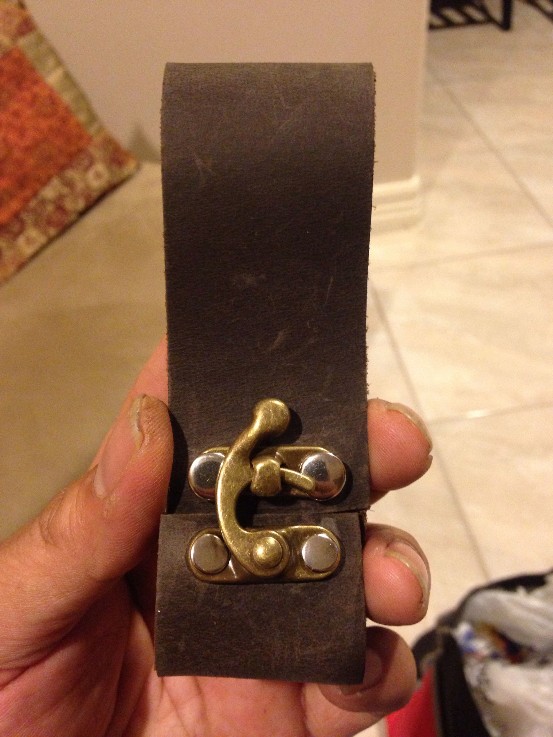 Flipped Out Flask Holder & Belt Strap : 4 Steps (with Pictures ...