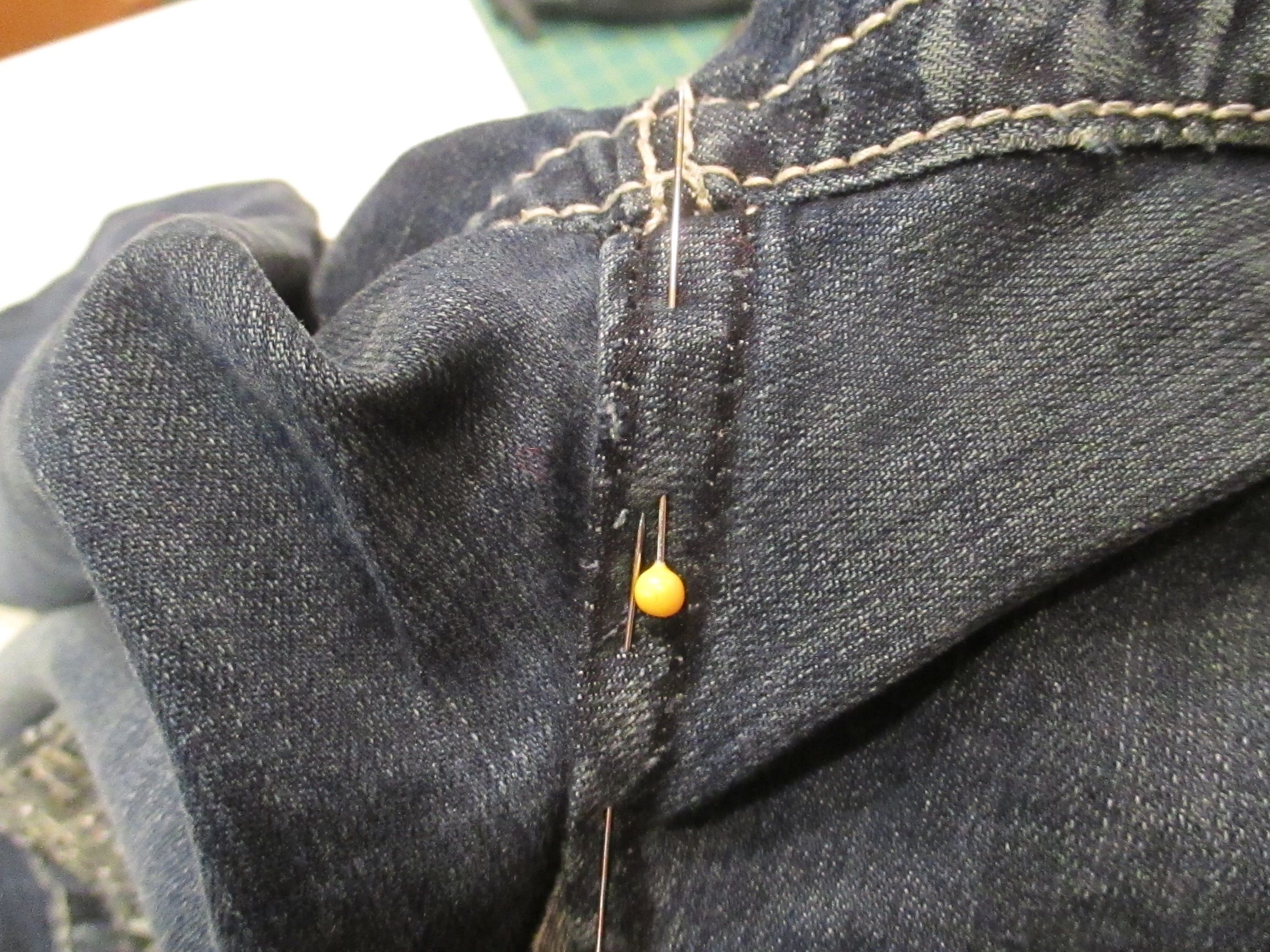 How to Resize Your Jeans : 6 Steps (with Pictures) - Instructables