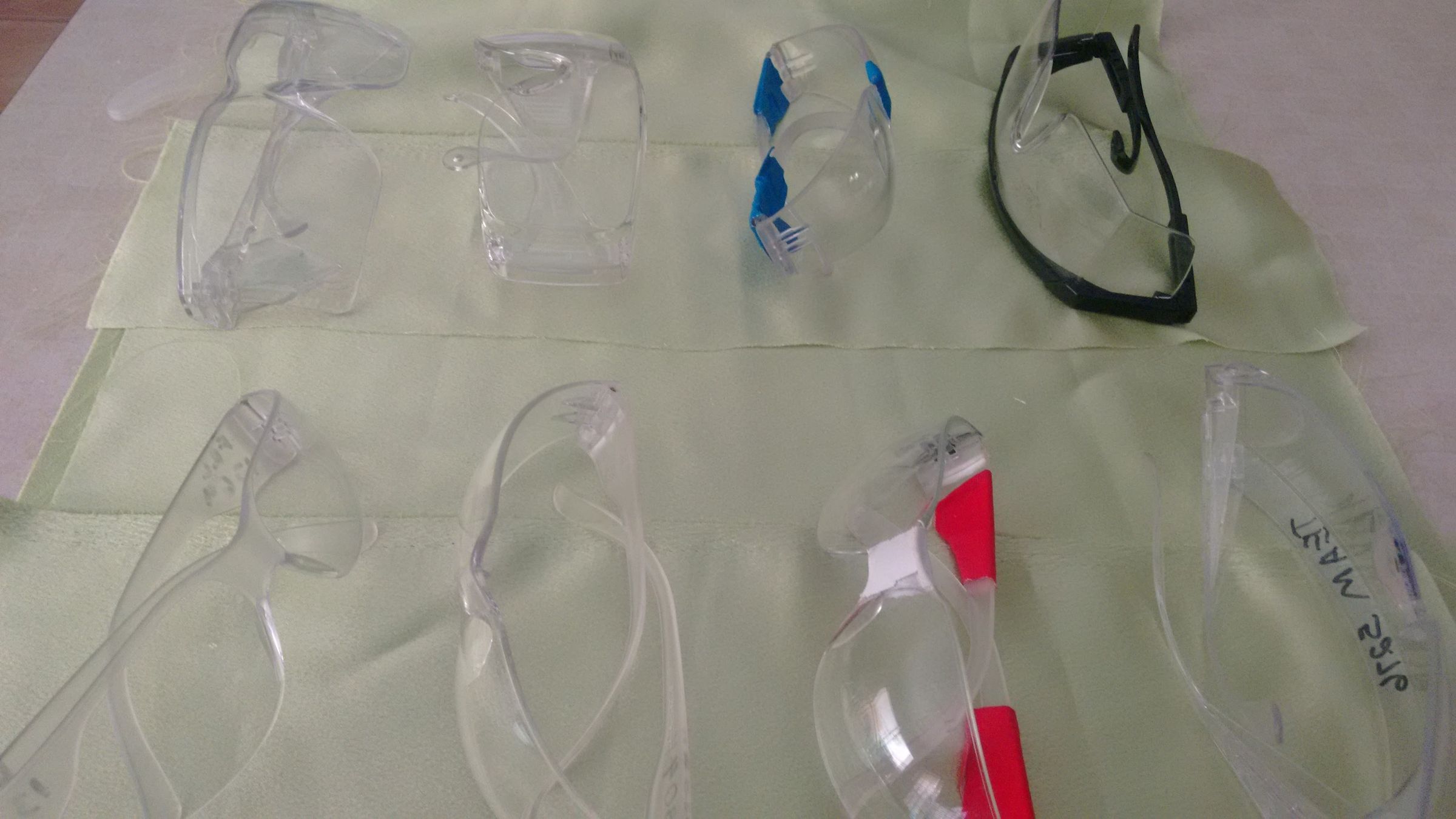 Soft Pockets Safety Glasses Storage : 7 Steps (with Pictures ...