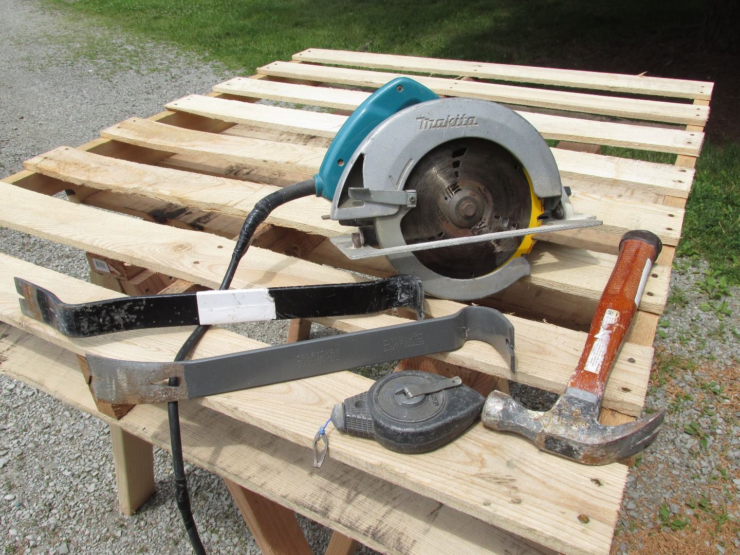 Awesome Rustic Cooler From Broken Refrigerator and Pallets : 11 Steps ...
