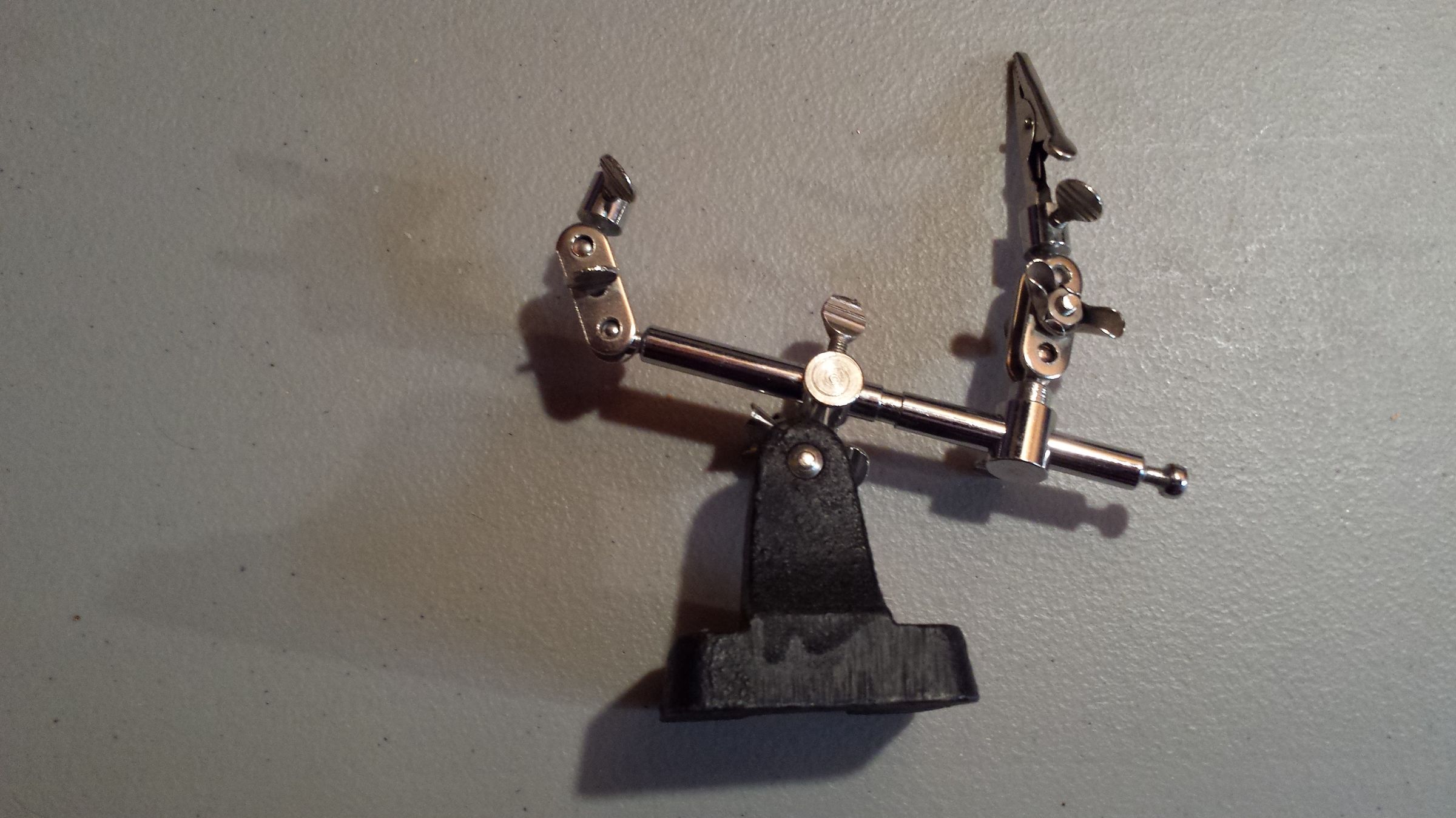 Upgraded Helping Hands : 4 Steps - Instructables