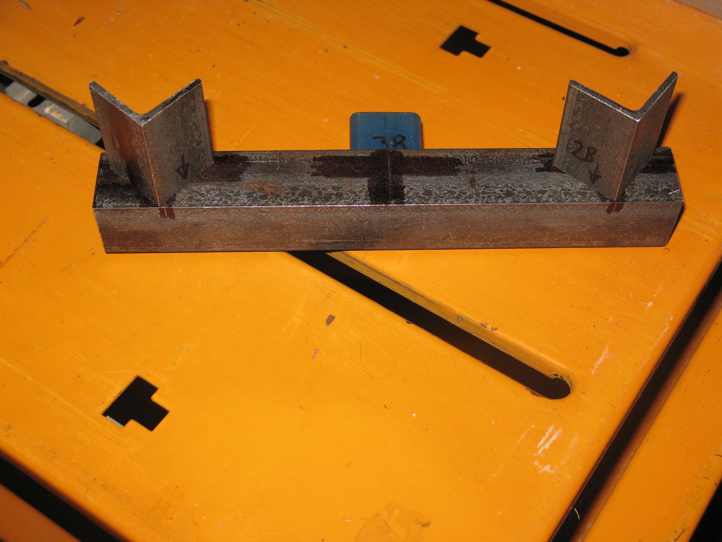 Sharpening Jig for Turning Chisels : 8 Steps (with Pictures ...