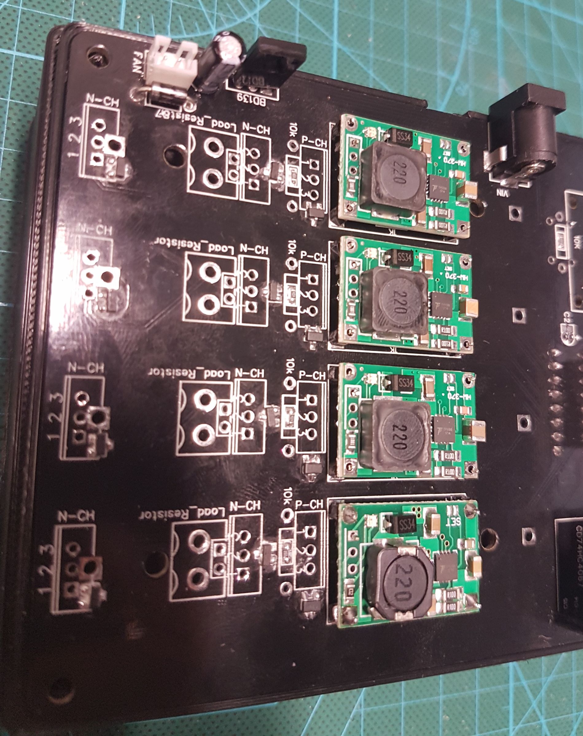Arduino Nano 4x 18650 Smart Charger / Discharger : 20 Steps - Instructables