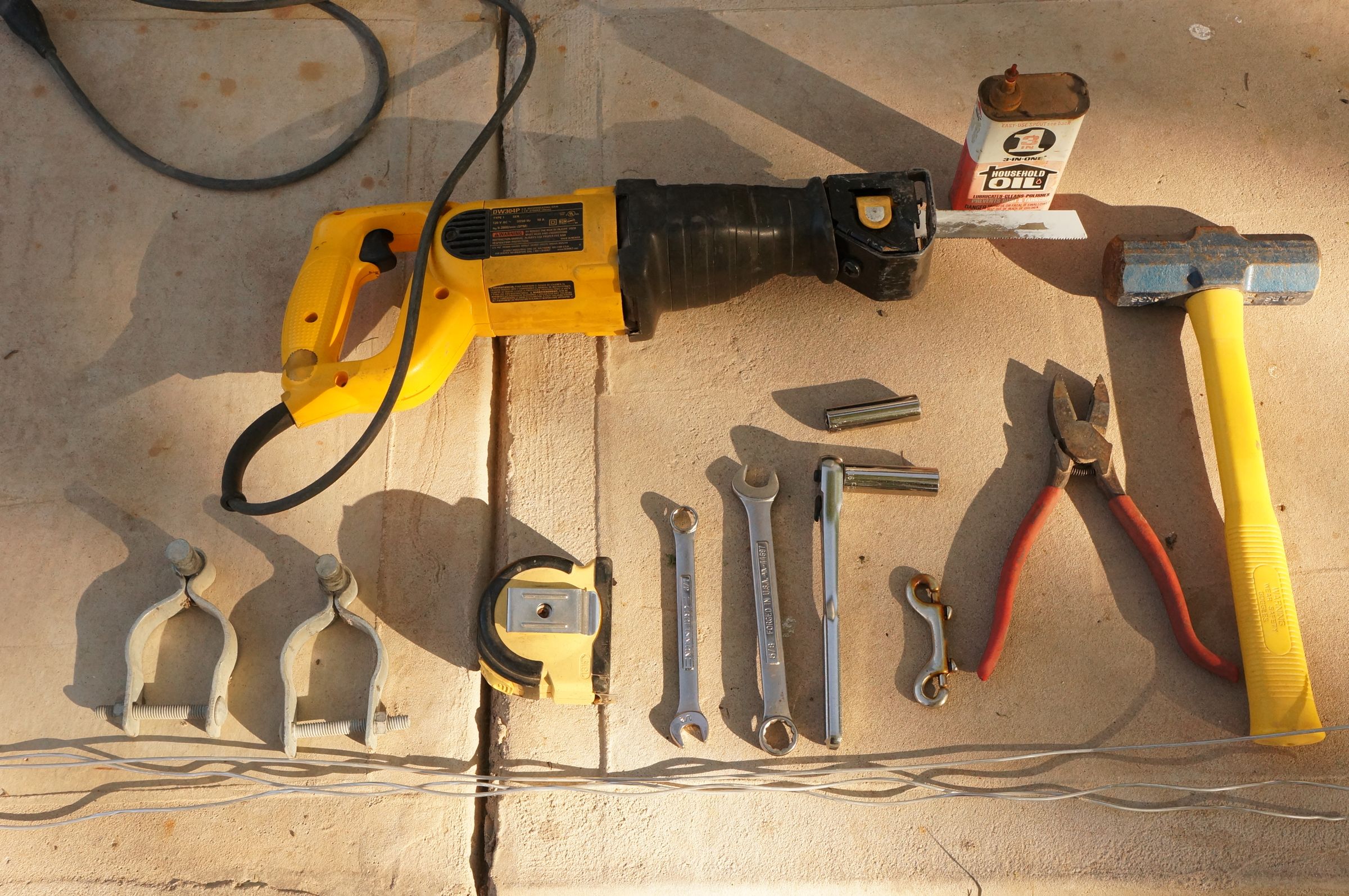 Cheap Easy Dog Run to Build : 6 Steps - Instructables