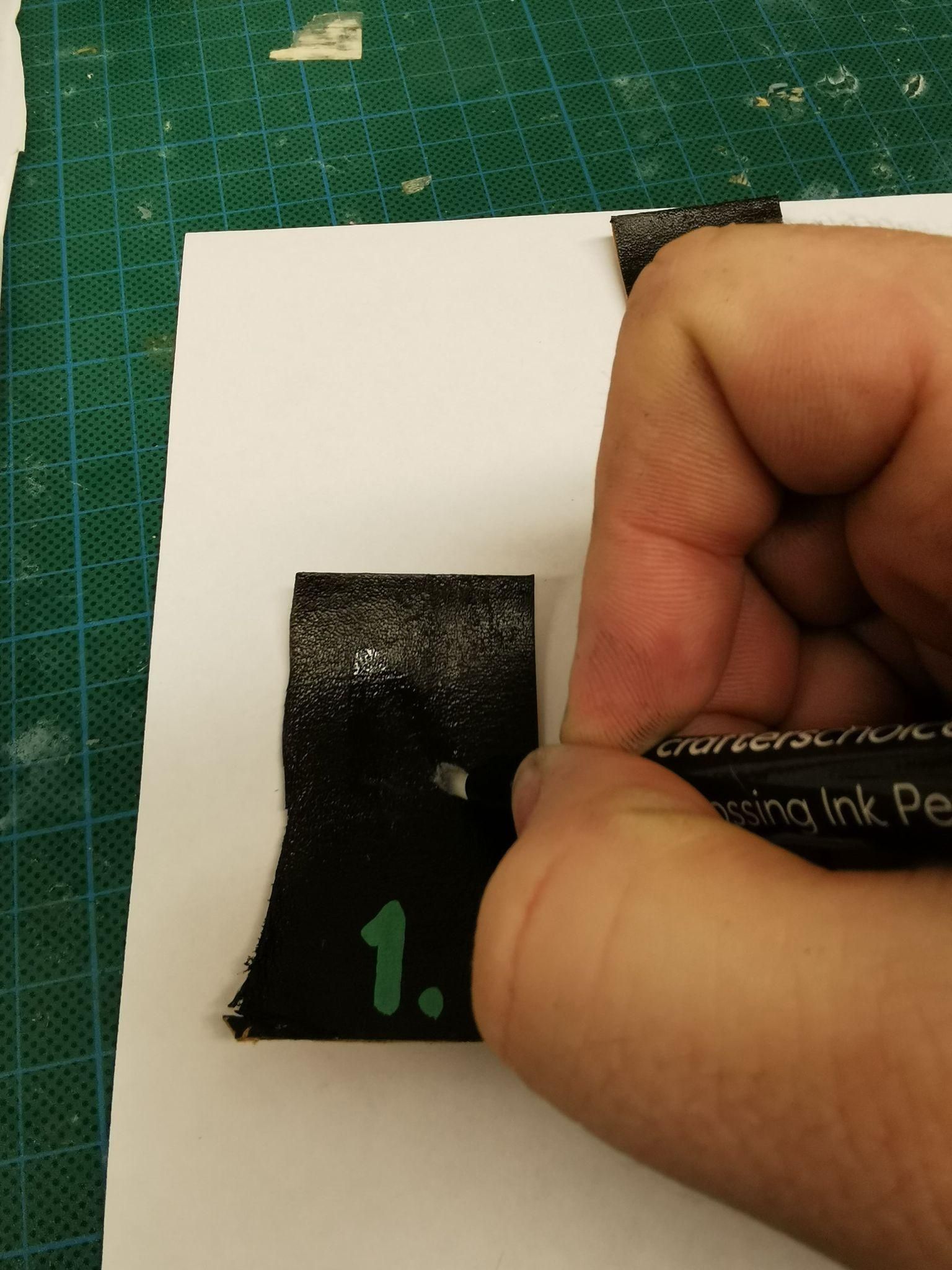Adding Metallic Detailing to Leather Without a Hot Foil Machine : 11 ...
