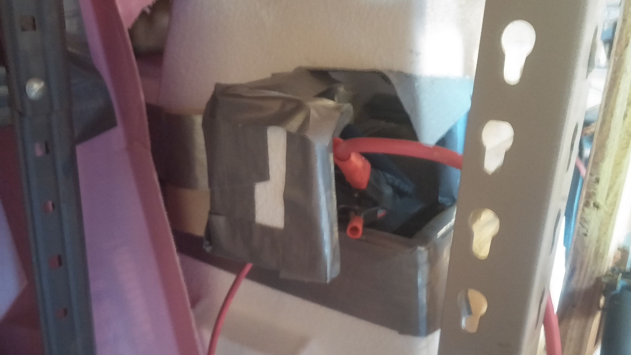 Insulated Battery Box : 4 Steps - Instructables