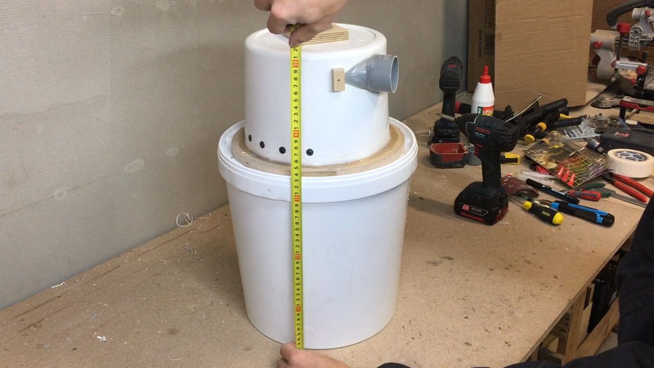 DIY: Cyclone Dust Separator From Two Buckets : 8 Steps (with Pictures ...