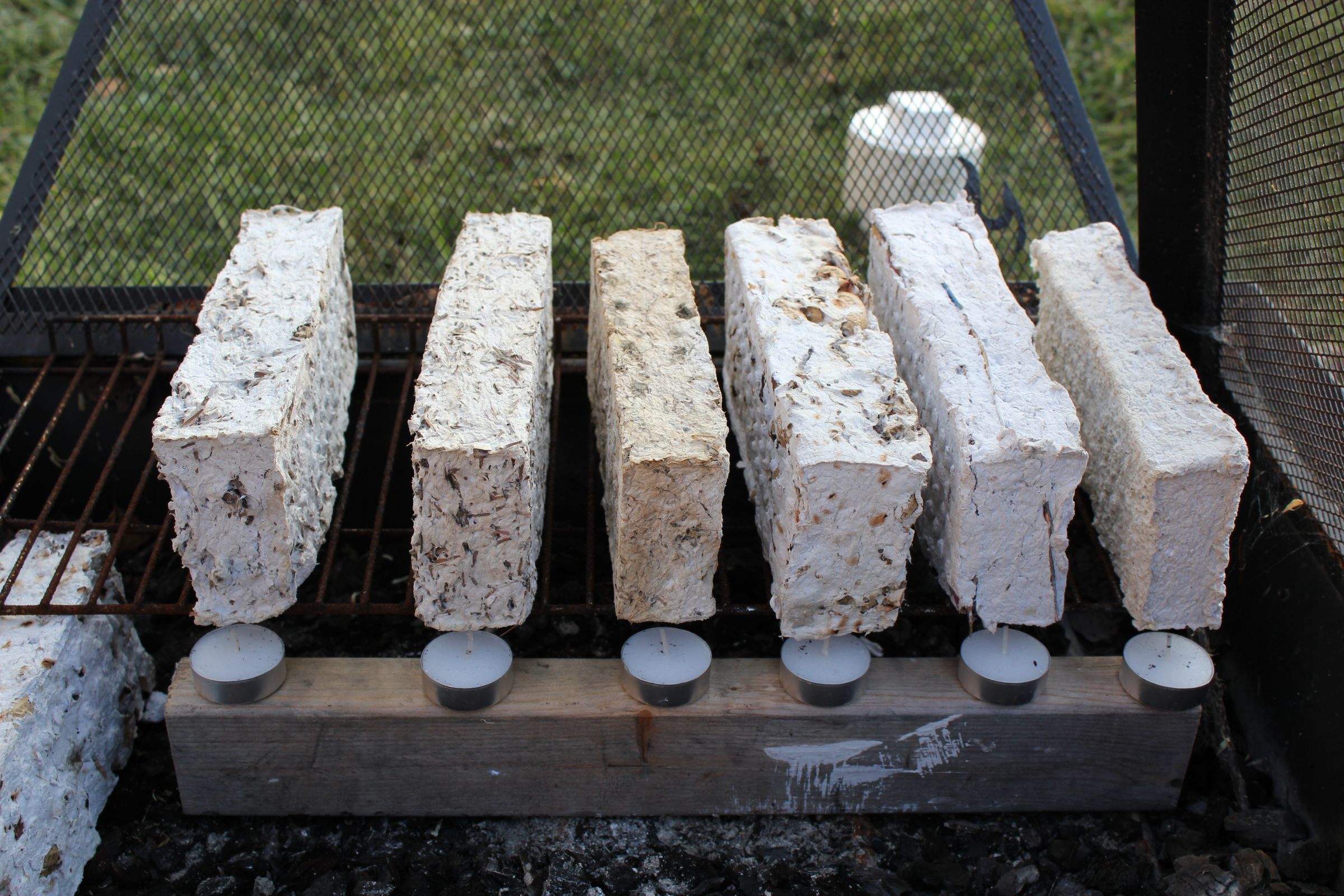 Fire Briquette Burn Tests : 3 Steps - Instructables