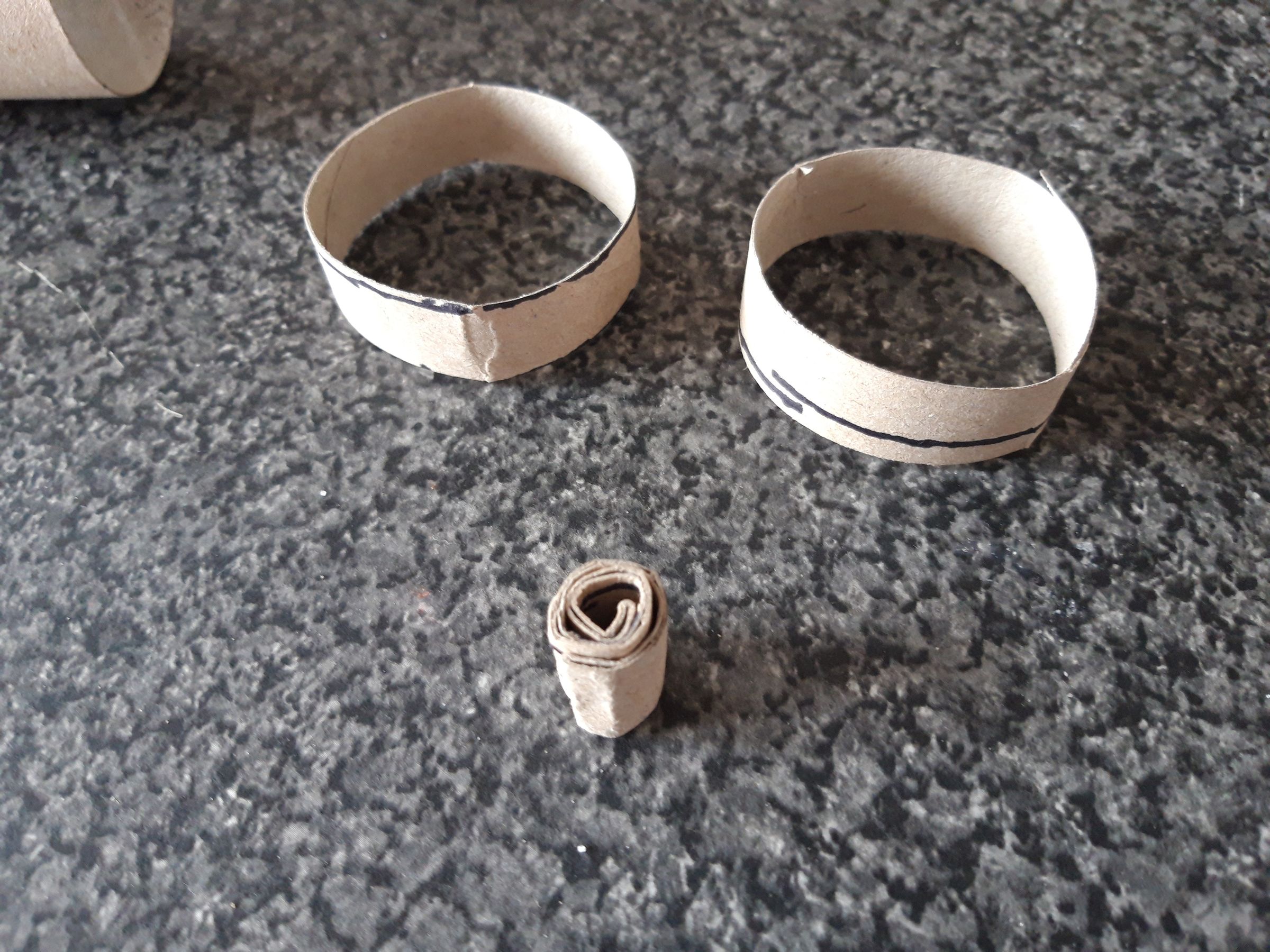 5 Minute Kitchen Roll Spectacles : 3 Steps (with Pictures) - Instructables