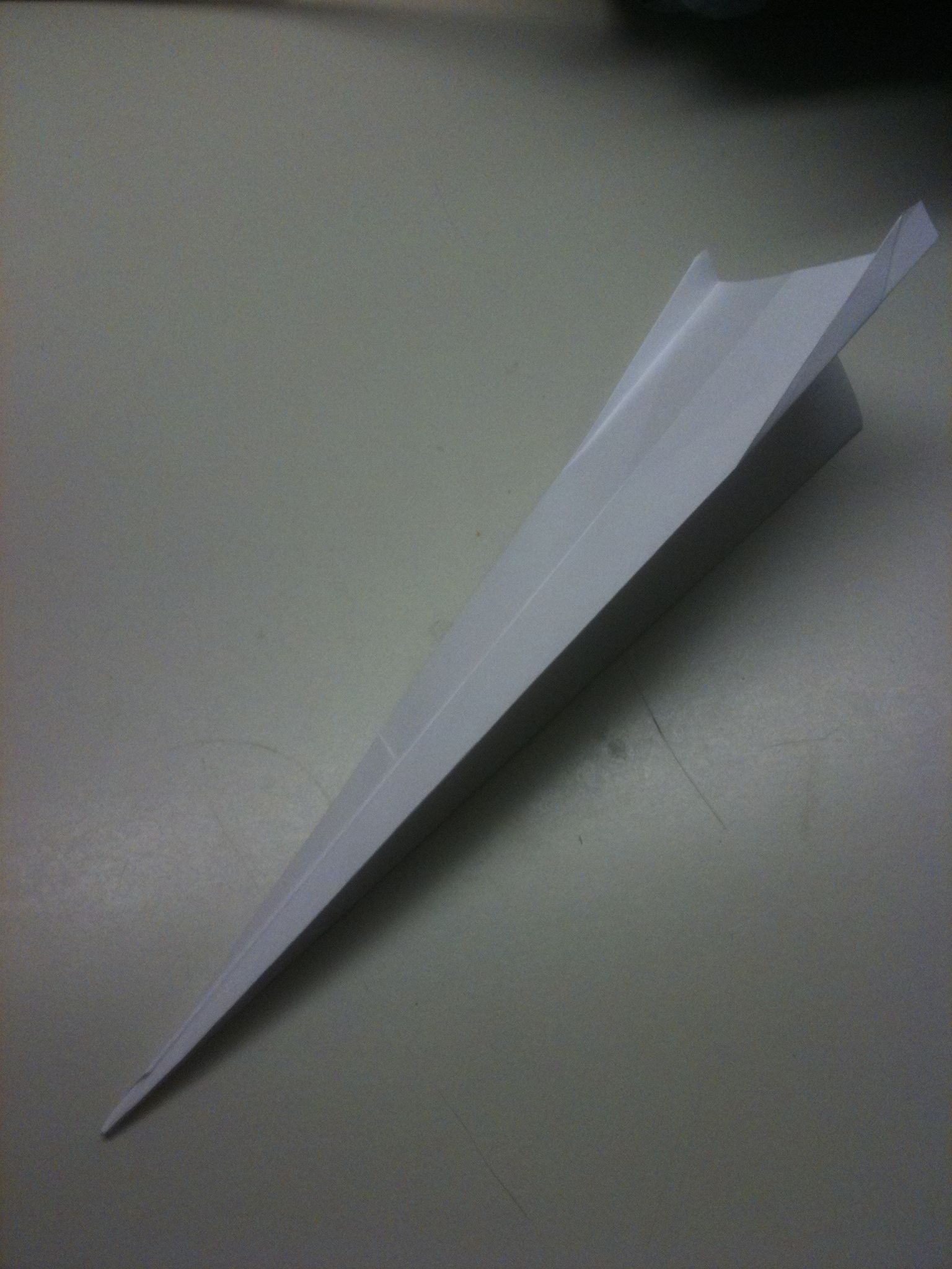 How to Make an Awesome Paper Airplane : 4 Steps - Instructables