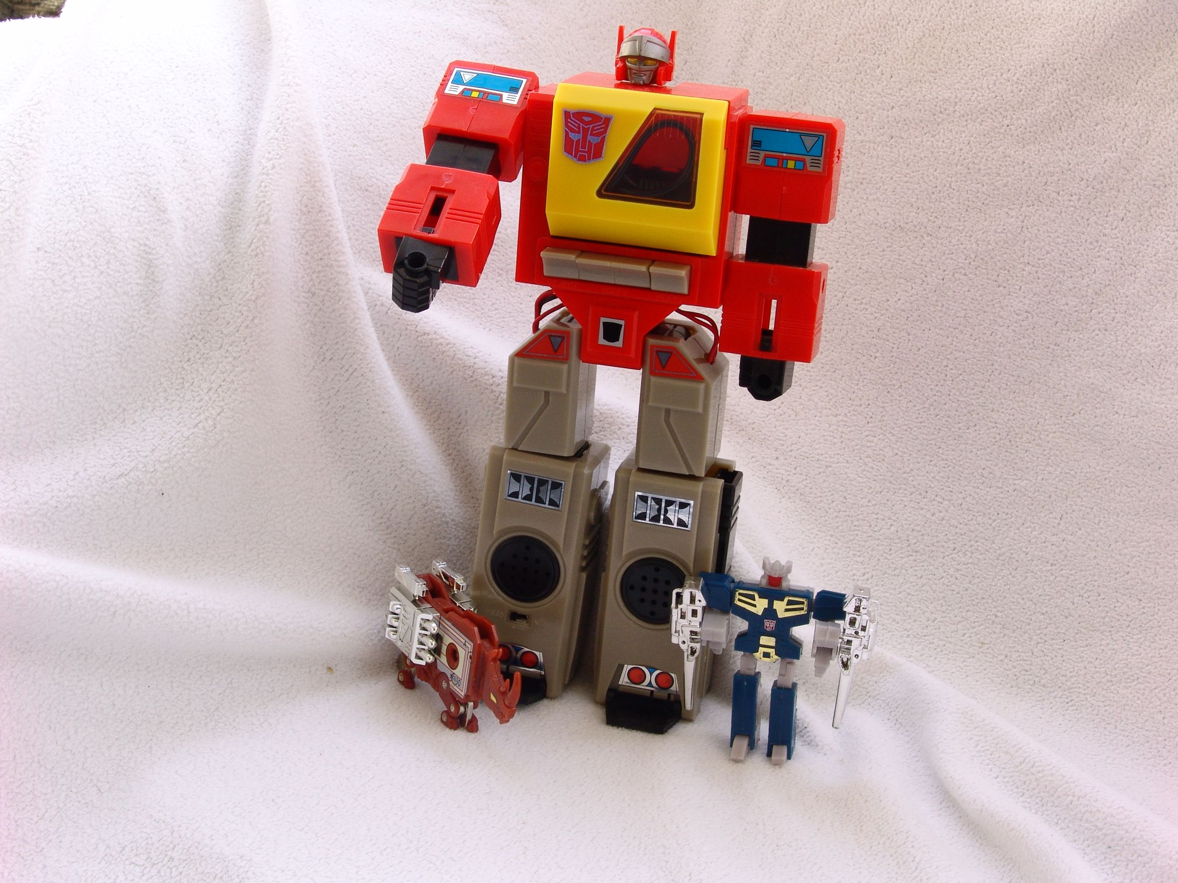 Transformer Boom Box : 7 Steps (with Pictures) - Instructables