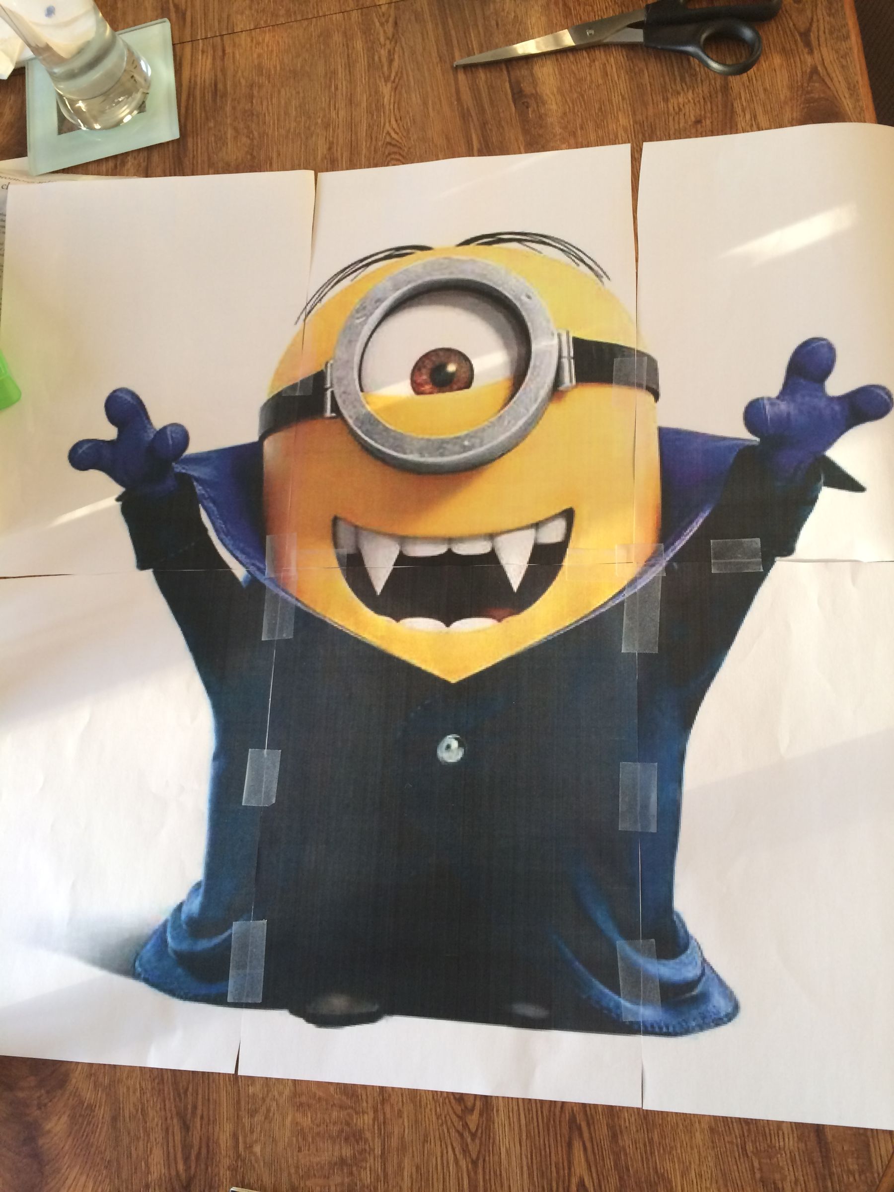 Corrugated Plastic Holiday Standee : 10 Steps (with Pictures ...