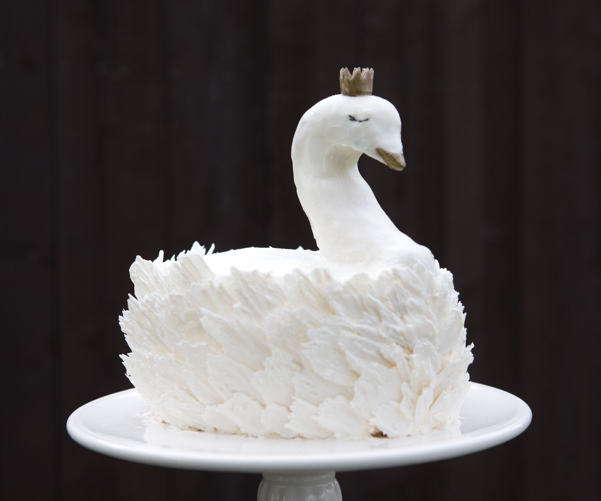 Swan Cake : 7 Steps (with Pictures) - Instructables