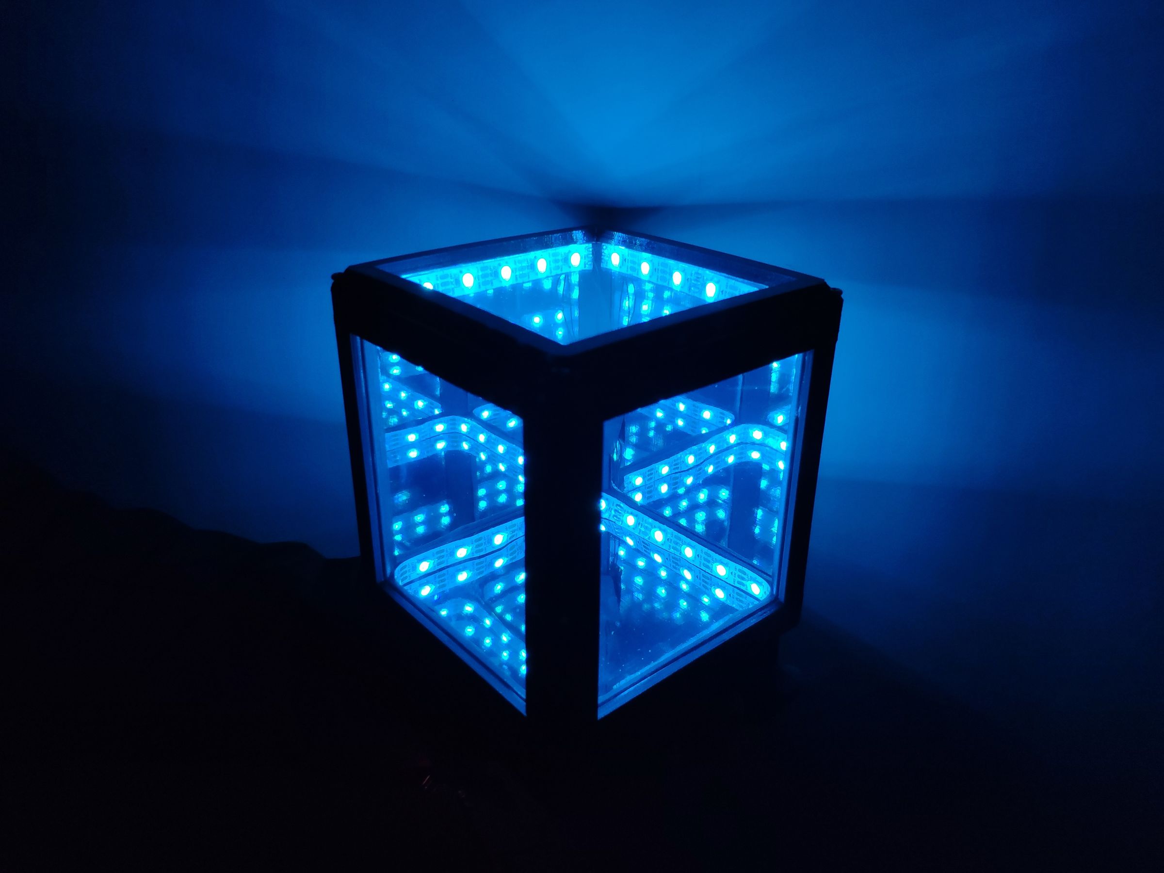 Cube Infinity Mirror : 5 Steps - Instructables