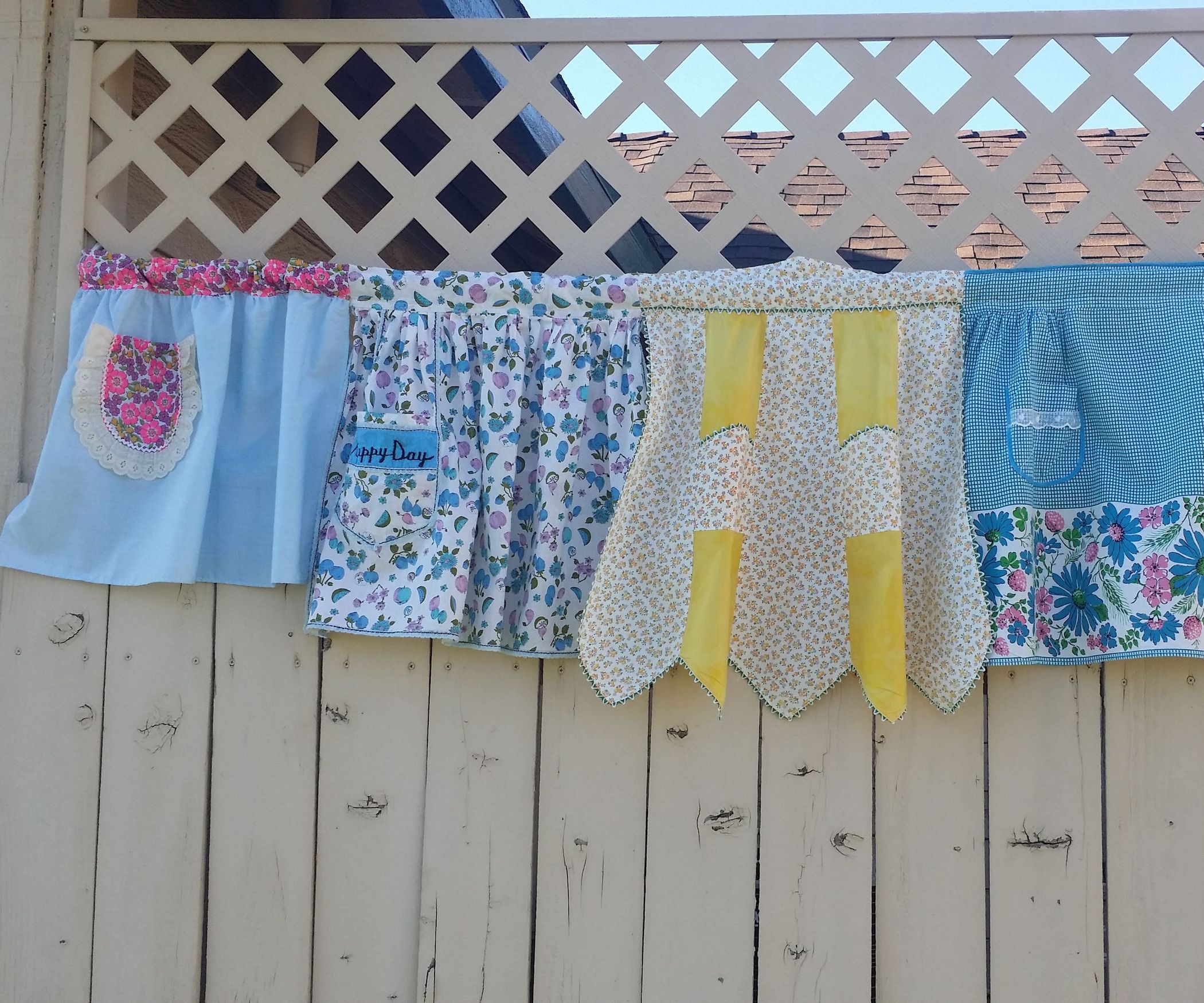 Vintage Apron Window Valance : 10 Steps (with Pictures) - Instructables