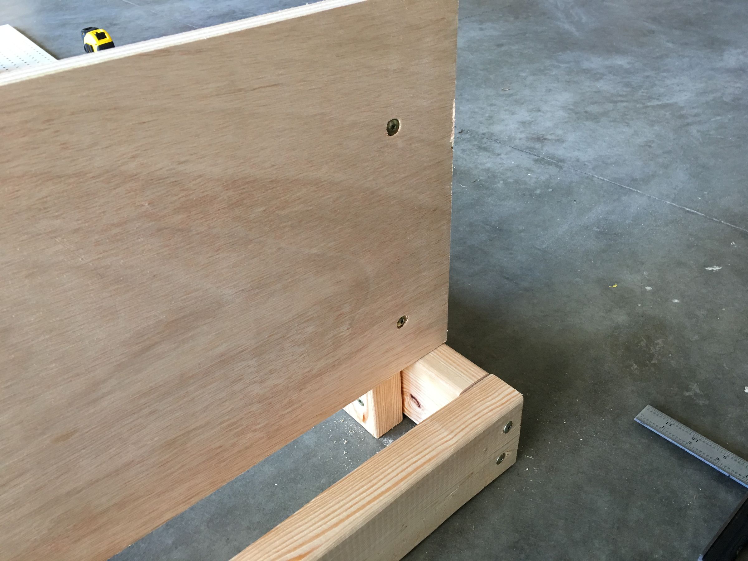 Customizable Work Bench : 7 Steps (with Pictures) - Instructables