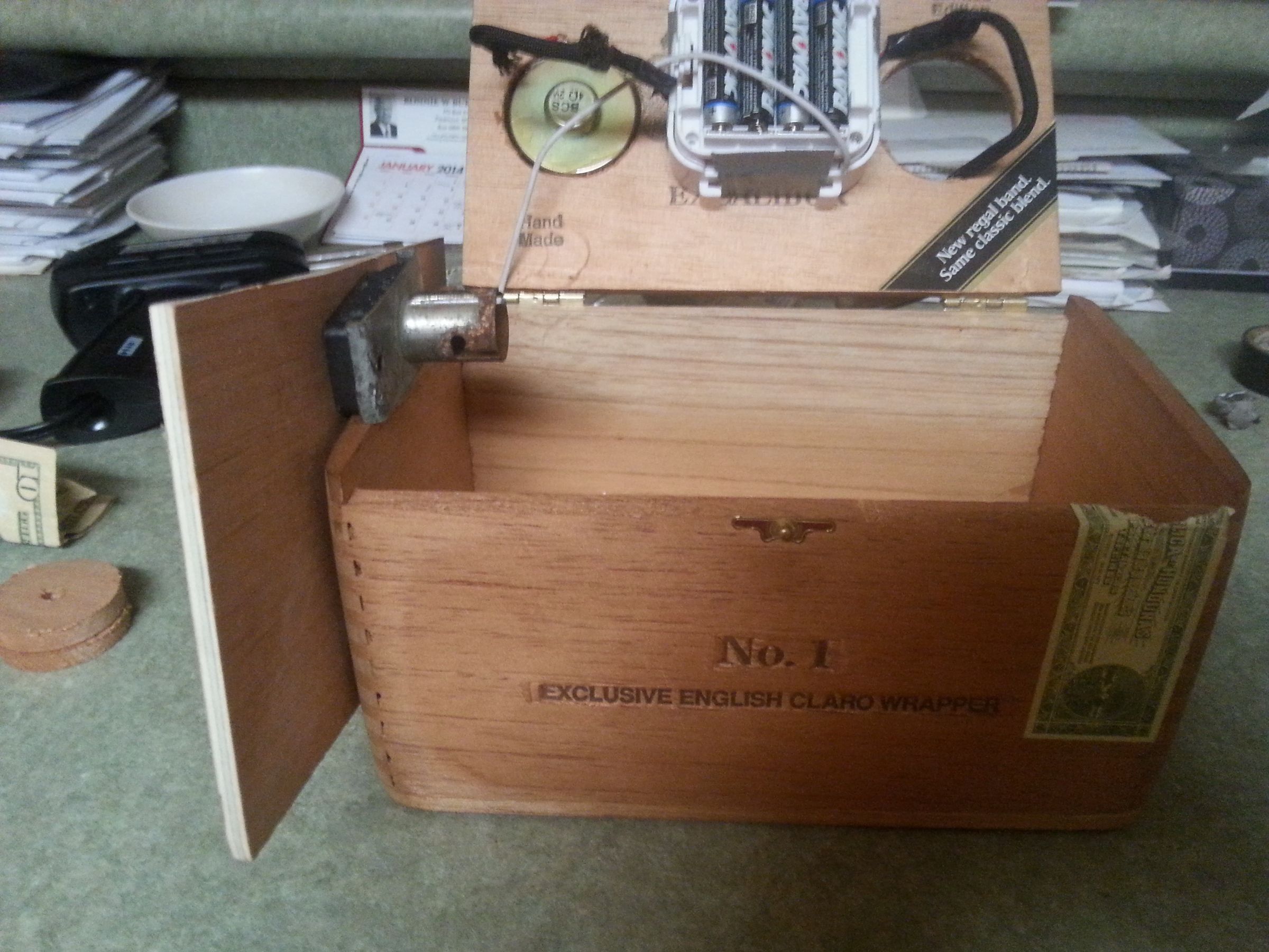 Cigar Box Speaker With False Bottom : 13 Steps - Instructables