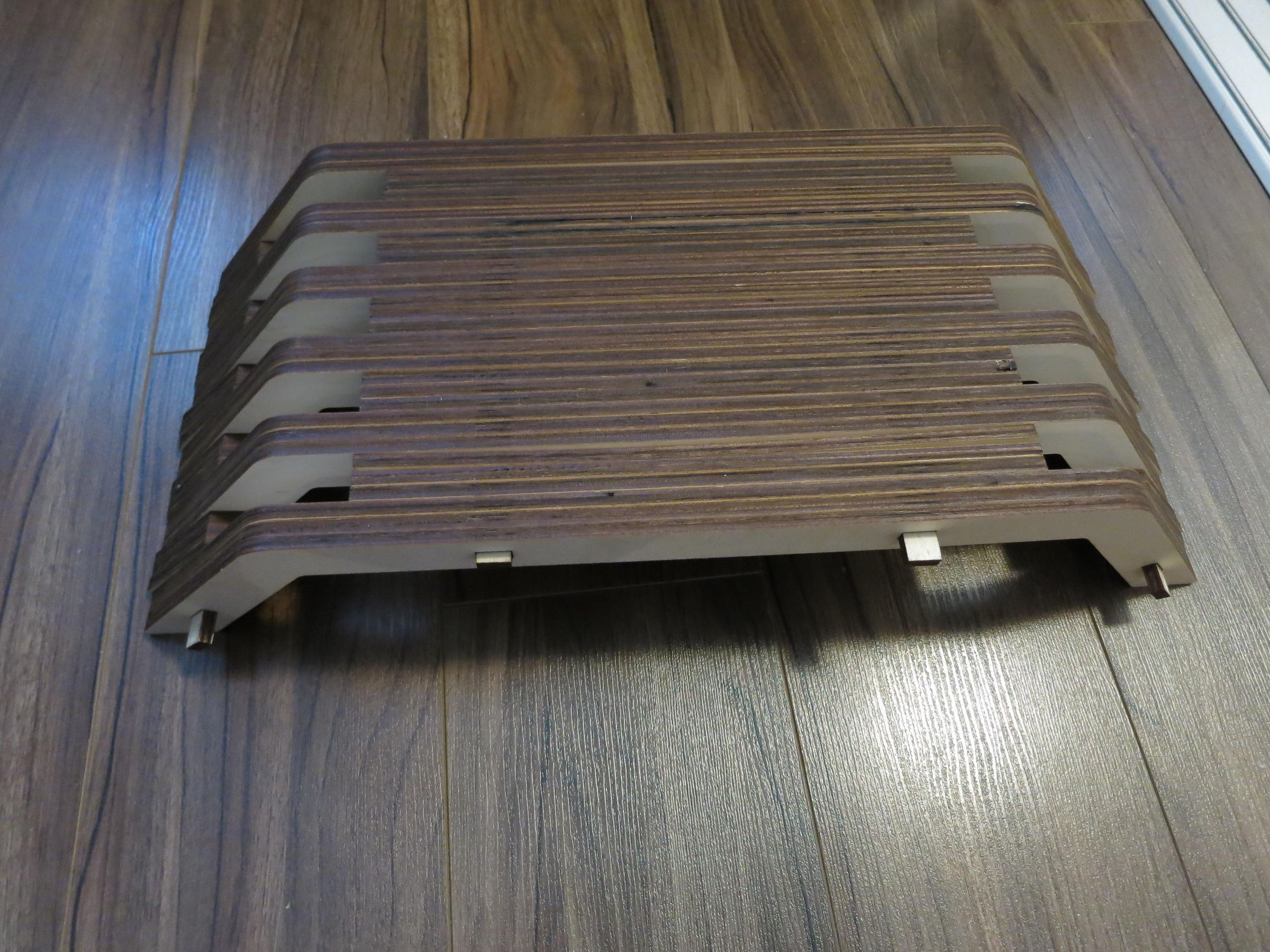 Layered Plywood Monitor Stand : 6 Steps (with Pictures) - Instructables