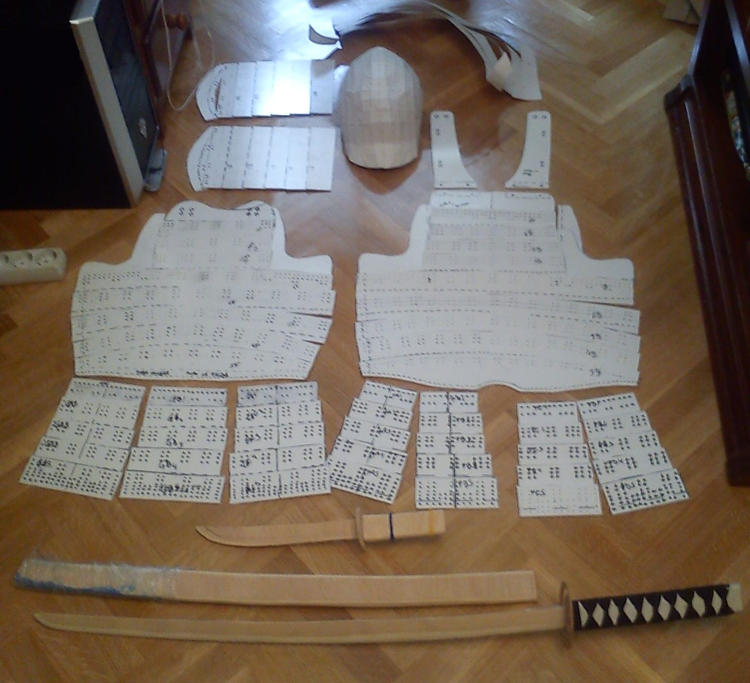 Samurai Homemade Armor : 9 Steps - Instructables