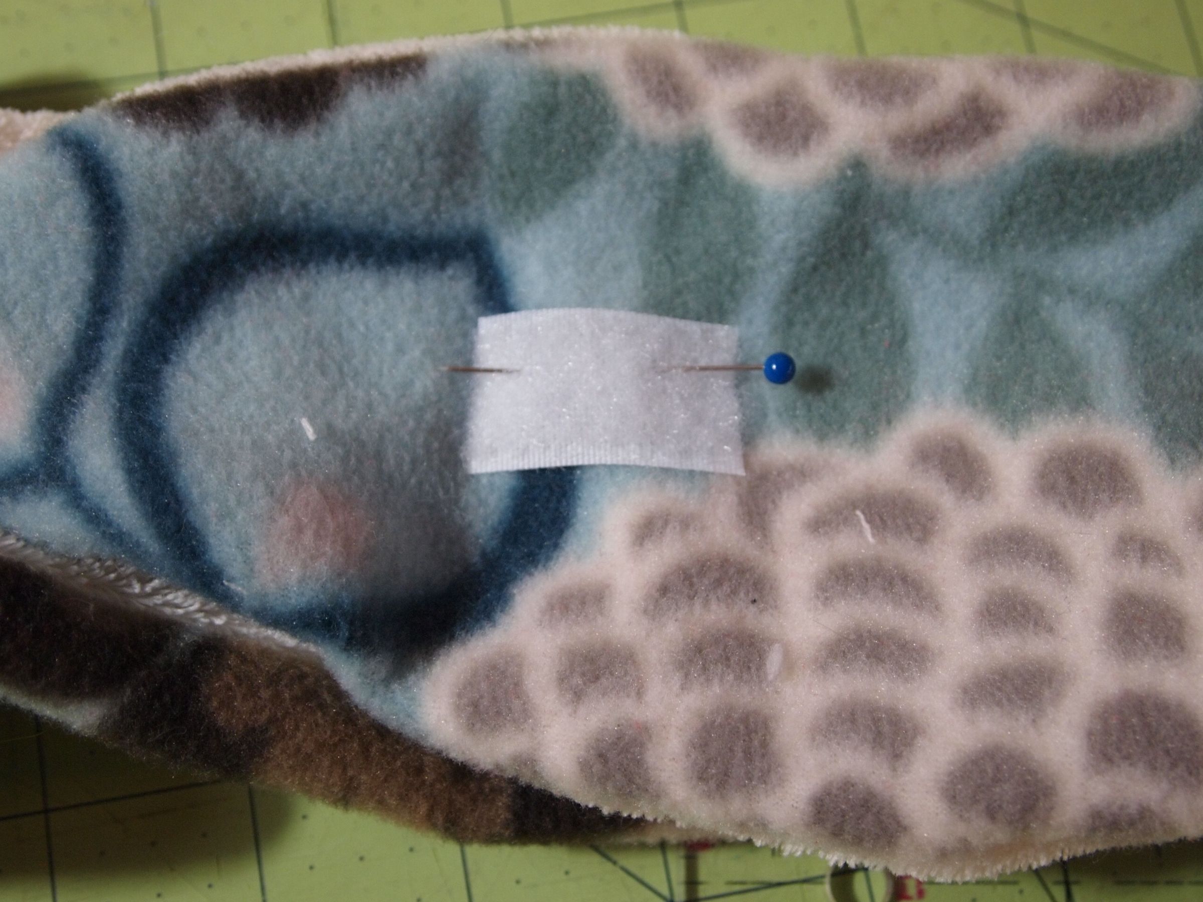 Very Big Bow Neck Warmer : 6 Steps (with Pictures) - Instructables