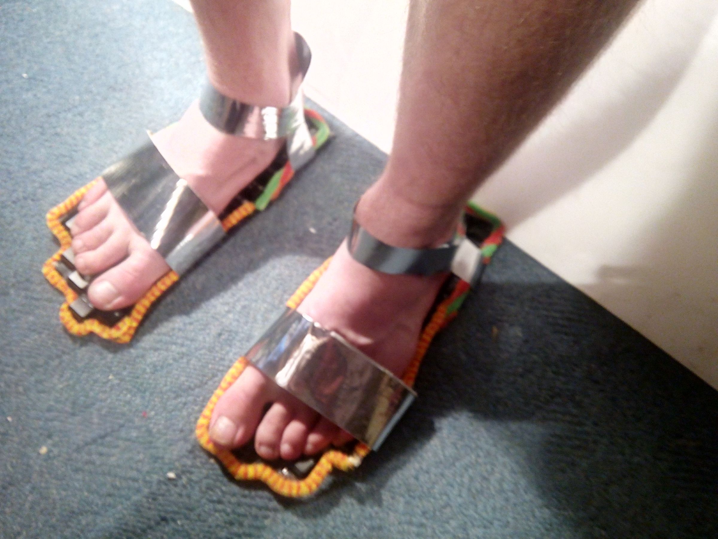 Keyboard Sandals : 7 Steps - Instructables
