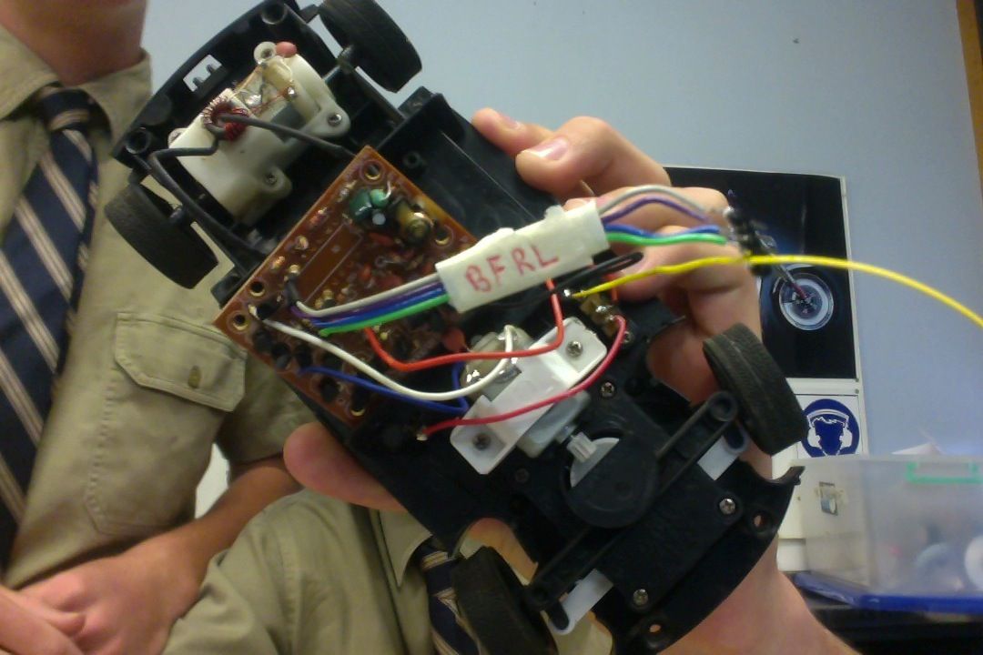RC Car Controlled by Arduino Sensors - Autonomous and Easy to Construct ...