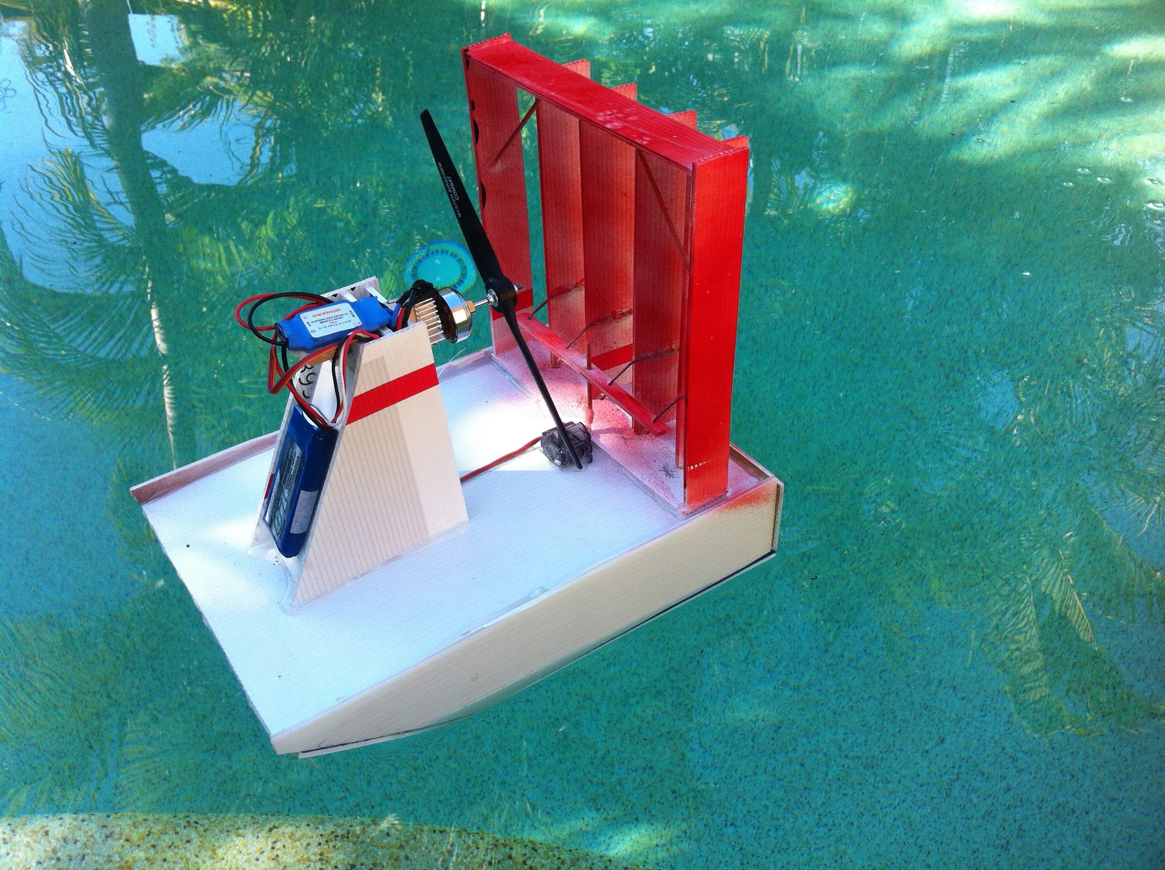 Coreflute RC Airboat : 6 Steps - Instructables