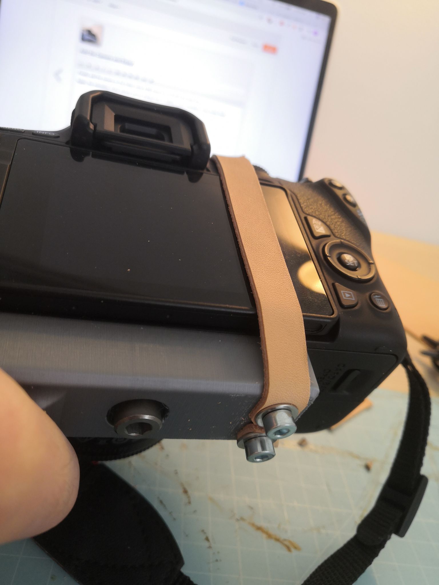 Sturdy But Adjustable Camera Holder : 4 Steps (with Pictures ...
