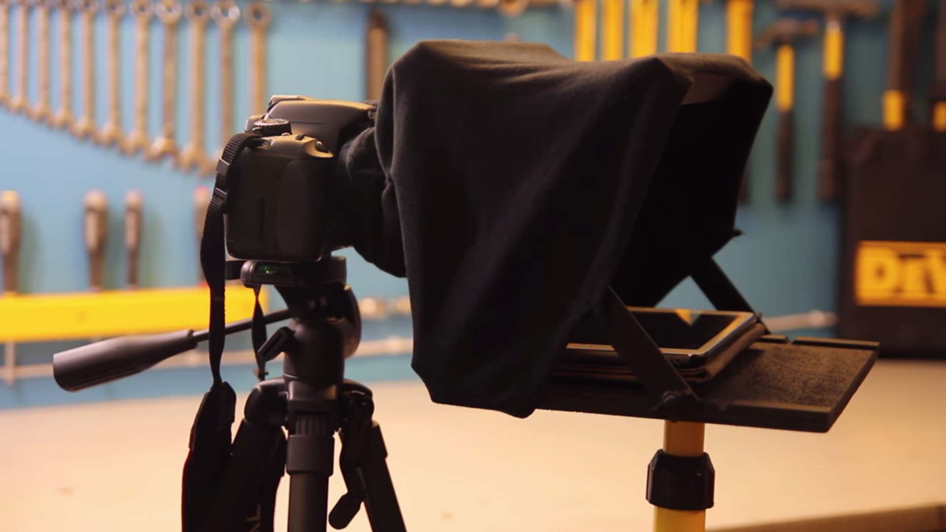 DIY Teleprompter - Cheap and Portable : 15 Steps (with Pictures ...