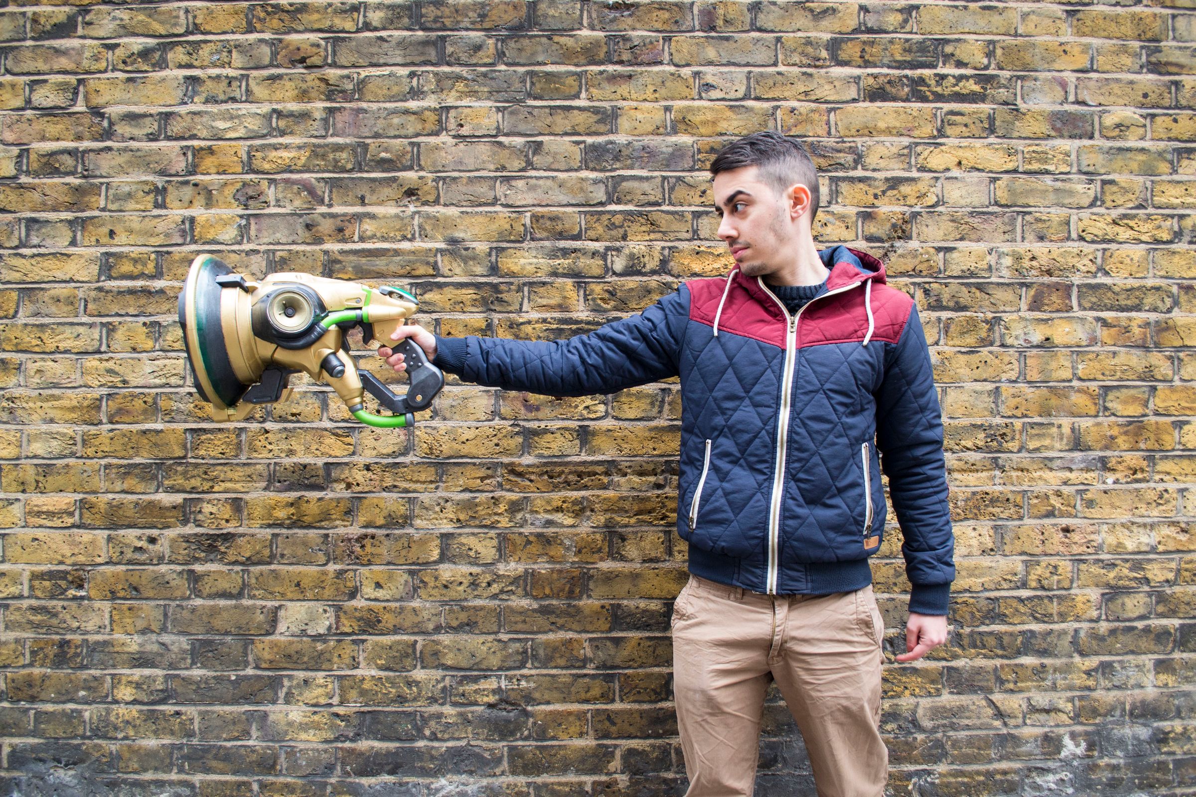 Lucio Gun 3D Printed With Real Speakers From Overwatch : 7 Steps (with ...