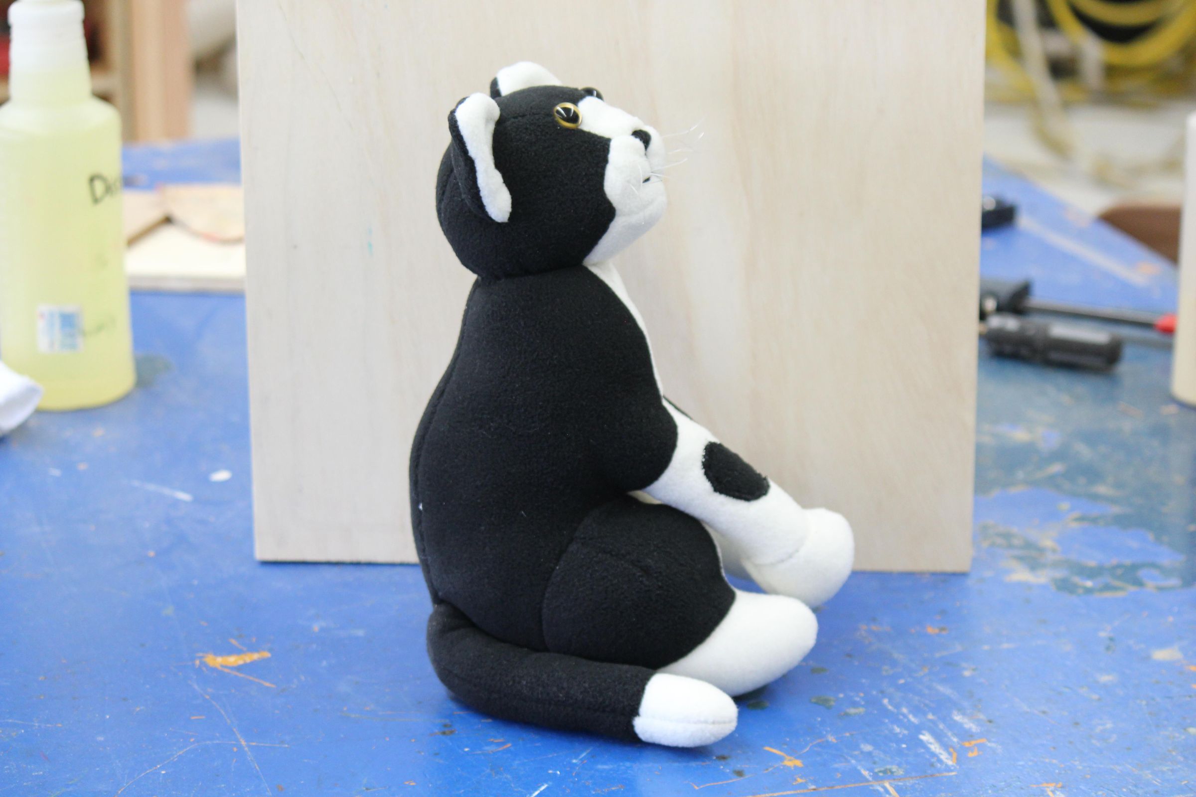 Hand-Sewn Stuffed Cat Plushie MODERATE SKILL LEVEL : 12 Steps (with ...