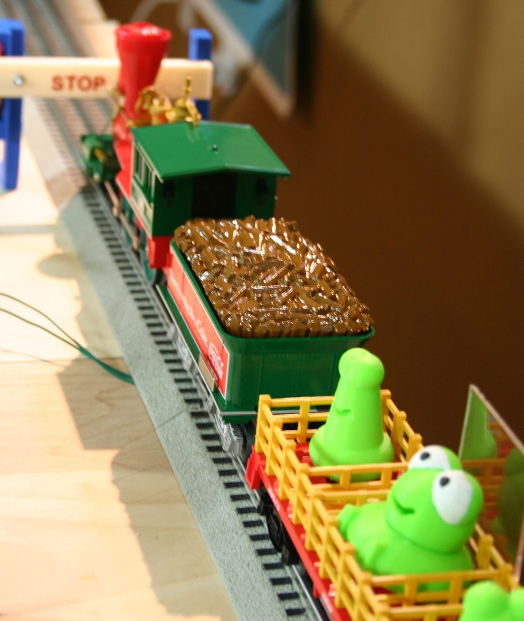 Froggy World 4 the Train : 6 Steps (with Pictures) - Instructables