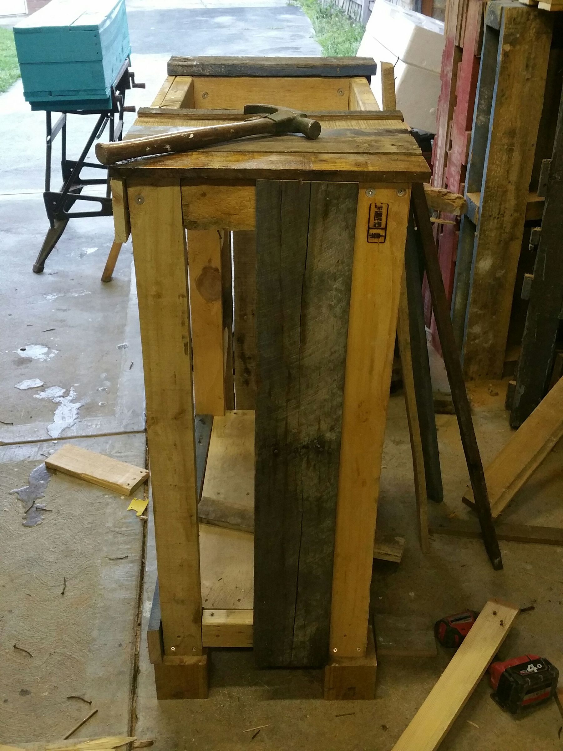 Pallet Cabnet With Shelf : 4 Steps (with Pictures) - Instructables
