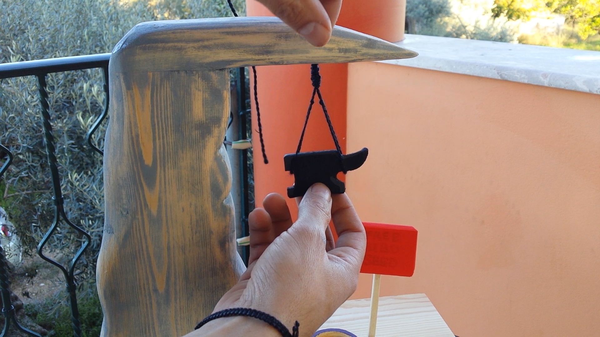 Coyote and Roadrunner Inspired Bird Feeder : 6 Steps - Instructables