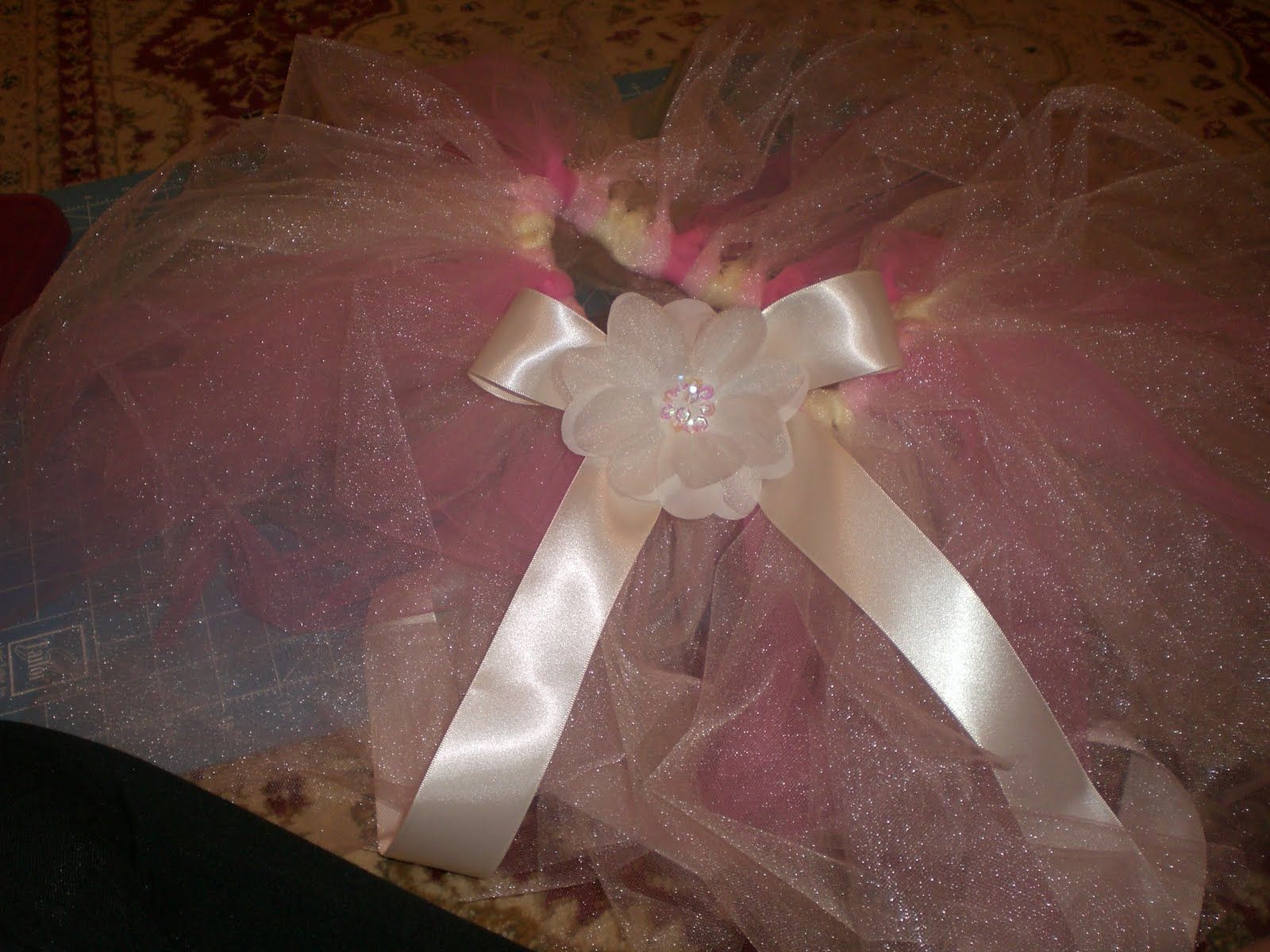 How to Make a NO SEW Tutu Using Pre Cut Tulle for Your Infant/Toddler ...