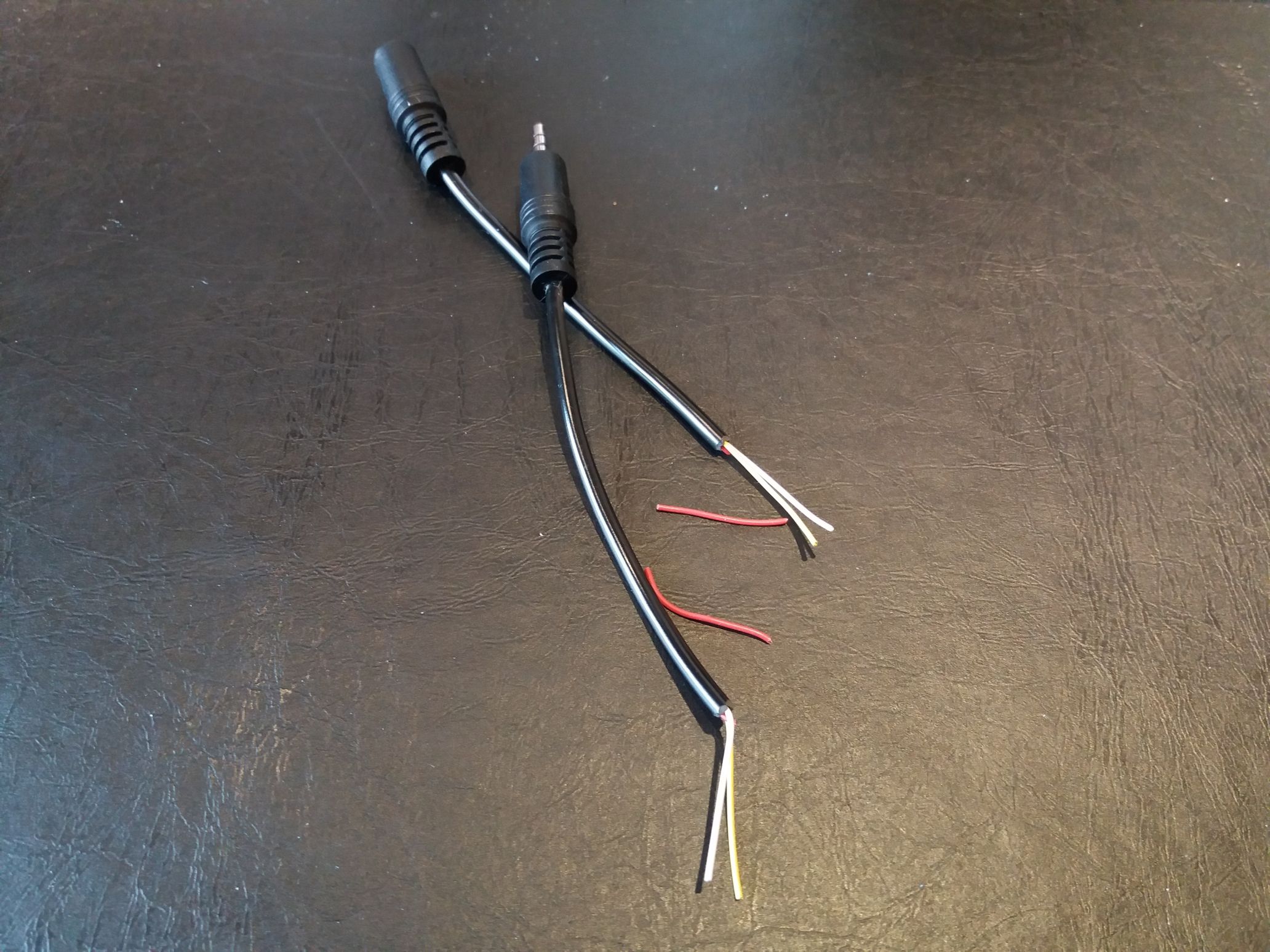Insulated Audio Cable for Cochlear Nucleus CP800 : 9 Steps - Instructables