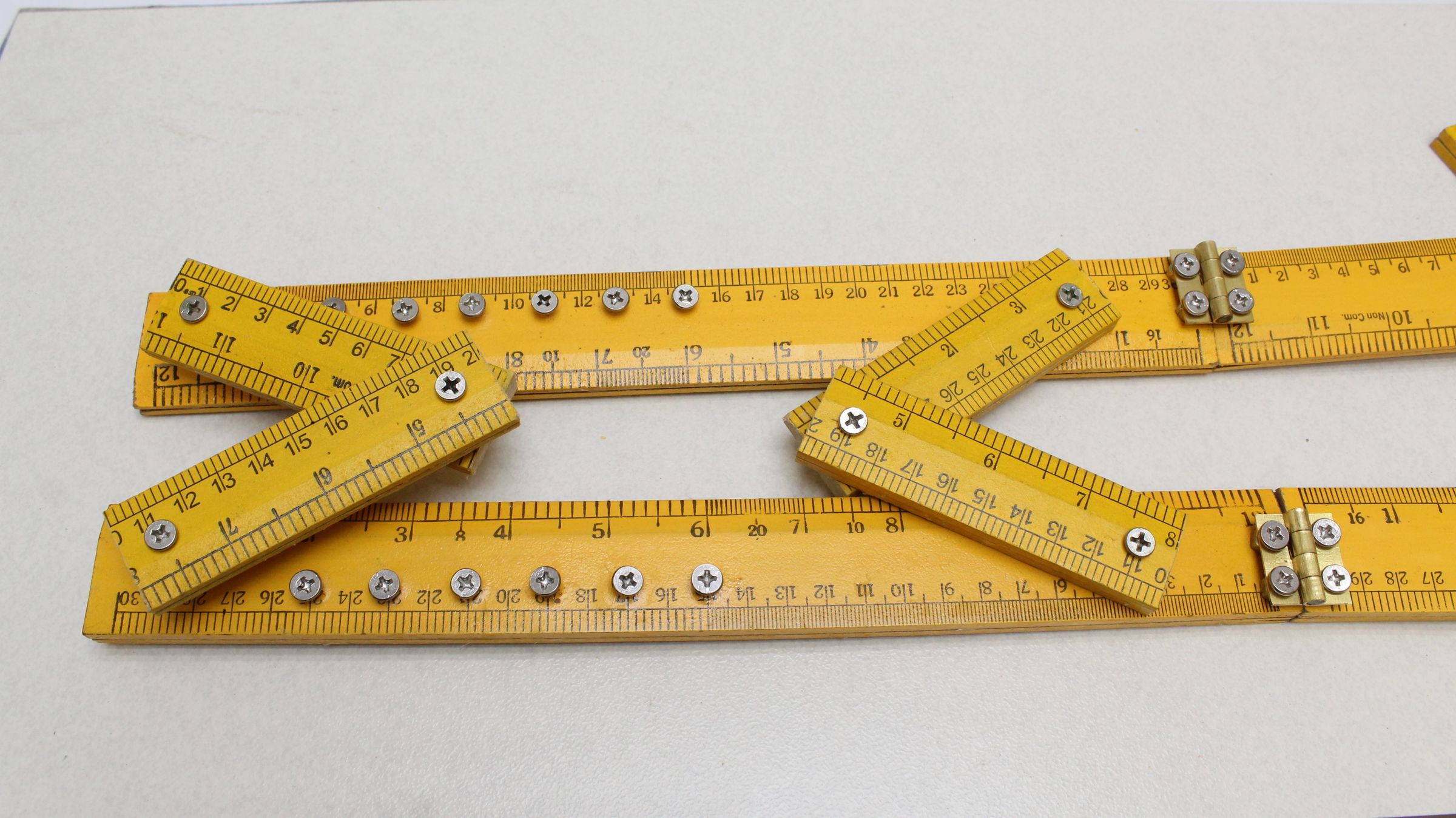 Foldable Laptop Stand - Using Wooden Rulers : 3 Steps (with Pictures ...