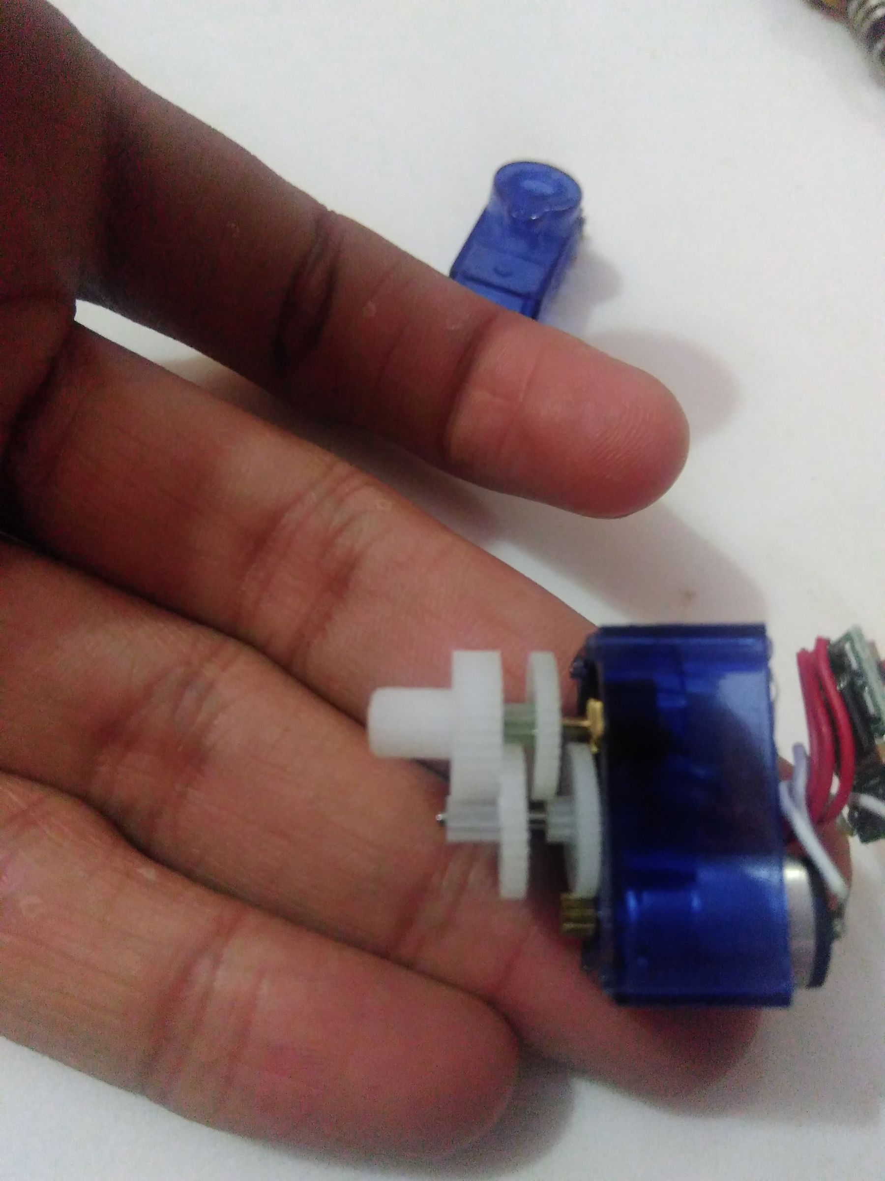 How to Make Your Servo Motor Do Full Rotation : 5 Steps - Instructables