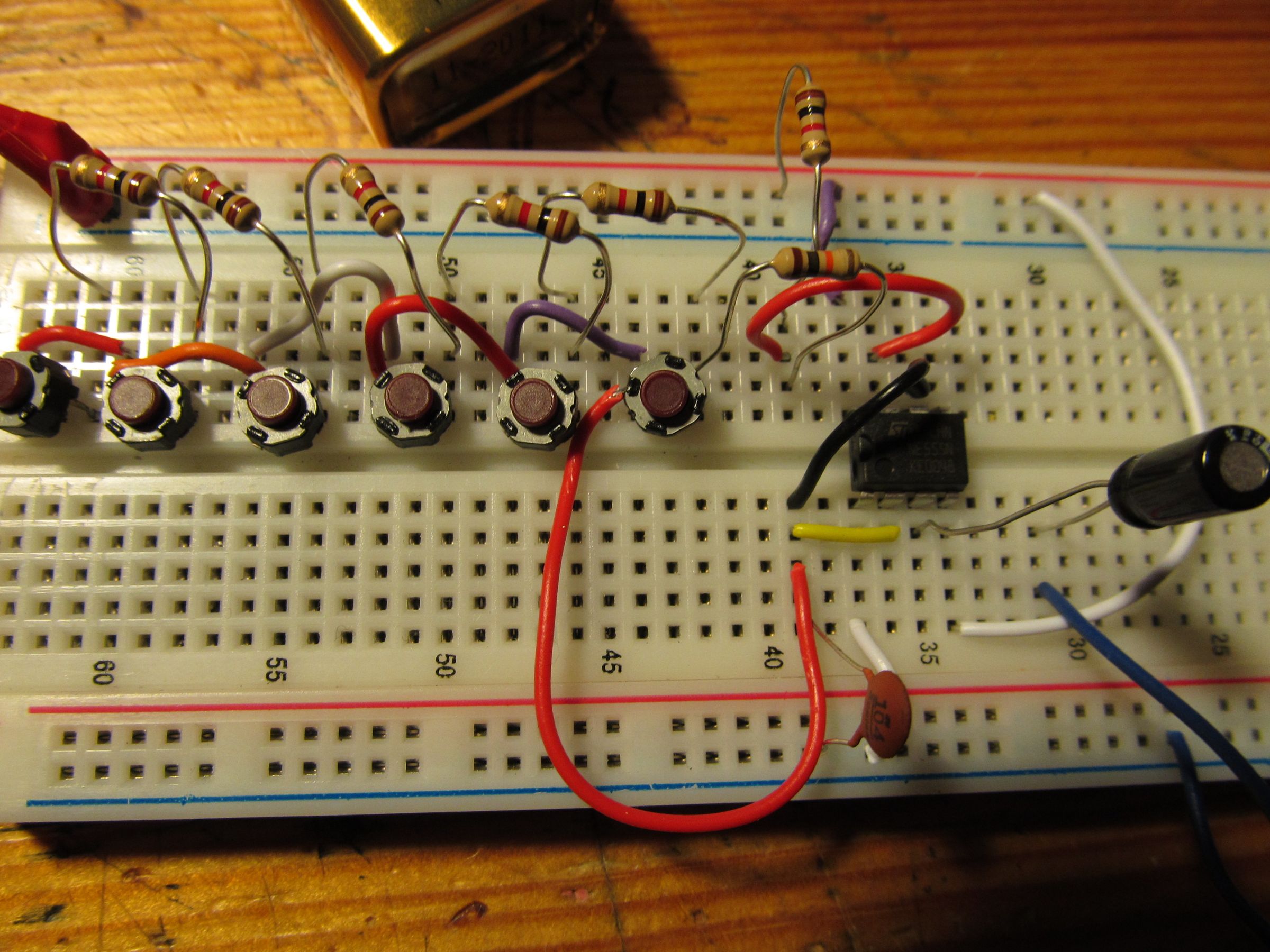 How to Make an Electronic Piano With a 555 IC : 16 Steps - Instructables