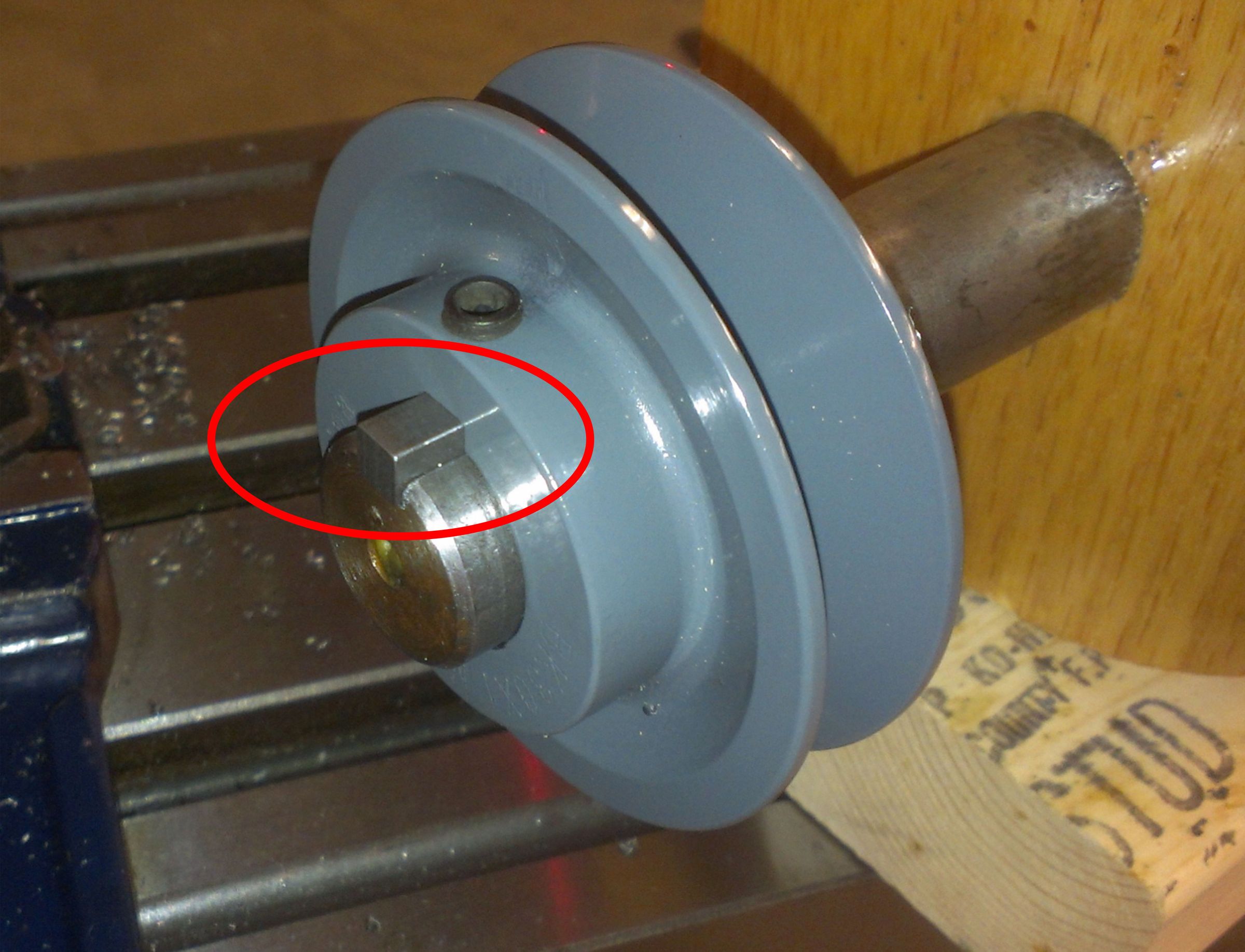 Milling a Keyway in a Steel Shaft - Instructables
