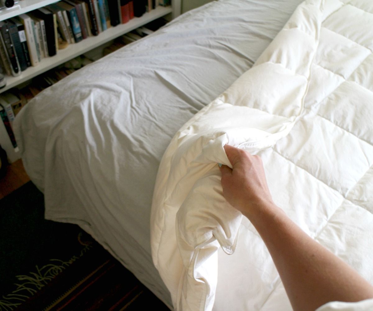 Short Sheet Bed Prank : 5 Steps (with Pictures) - Instructables