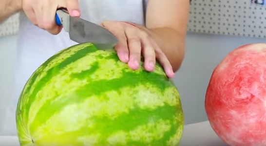 SUPER EASY WATERMELON TRICK ! ? Tutorial : 4 Steps - Instructables