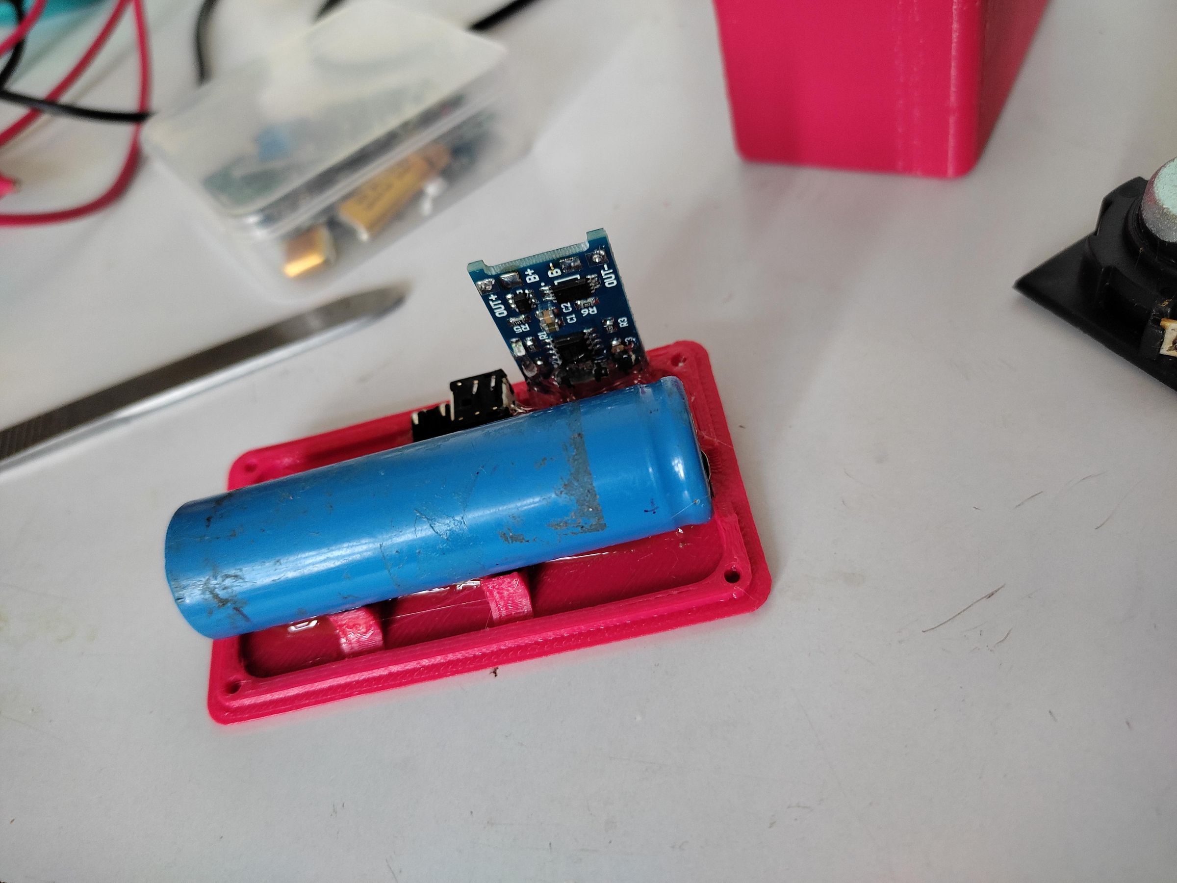 Diy 3D Printed Bluetooth Speakers From Old Earpods : 7 Steps (with ...
