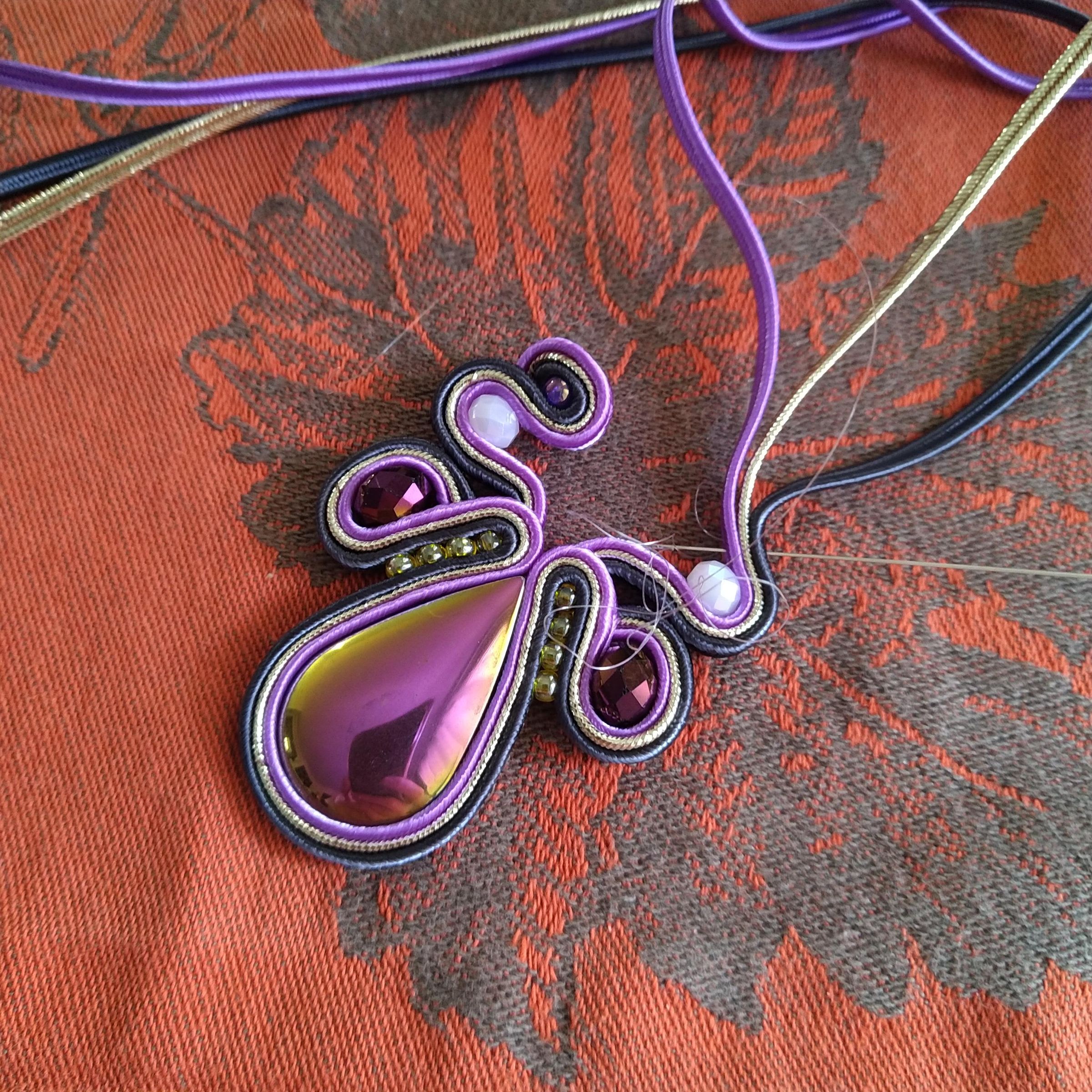 Statement Soutache Earrings : 16 Steps (with Pictures) - Instructables
