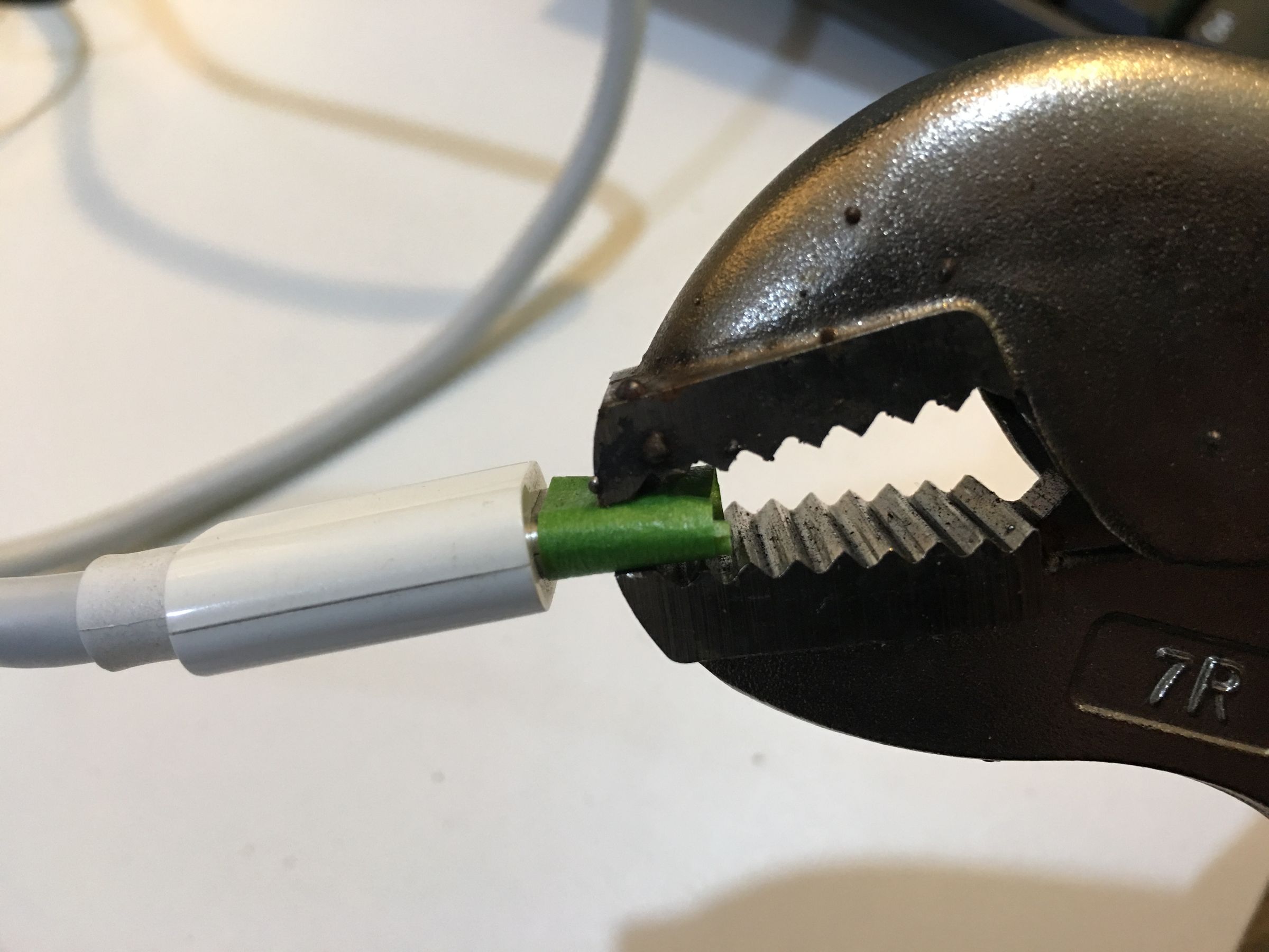 Fix a Mac Mini Loose Power Connector Cable! : 4 Steps (with Pictures ...