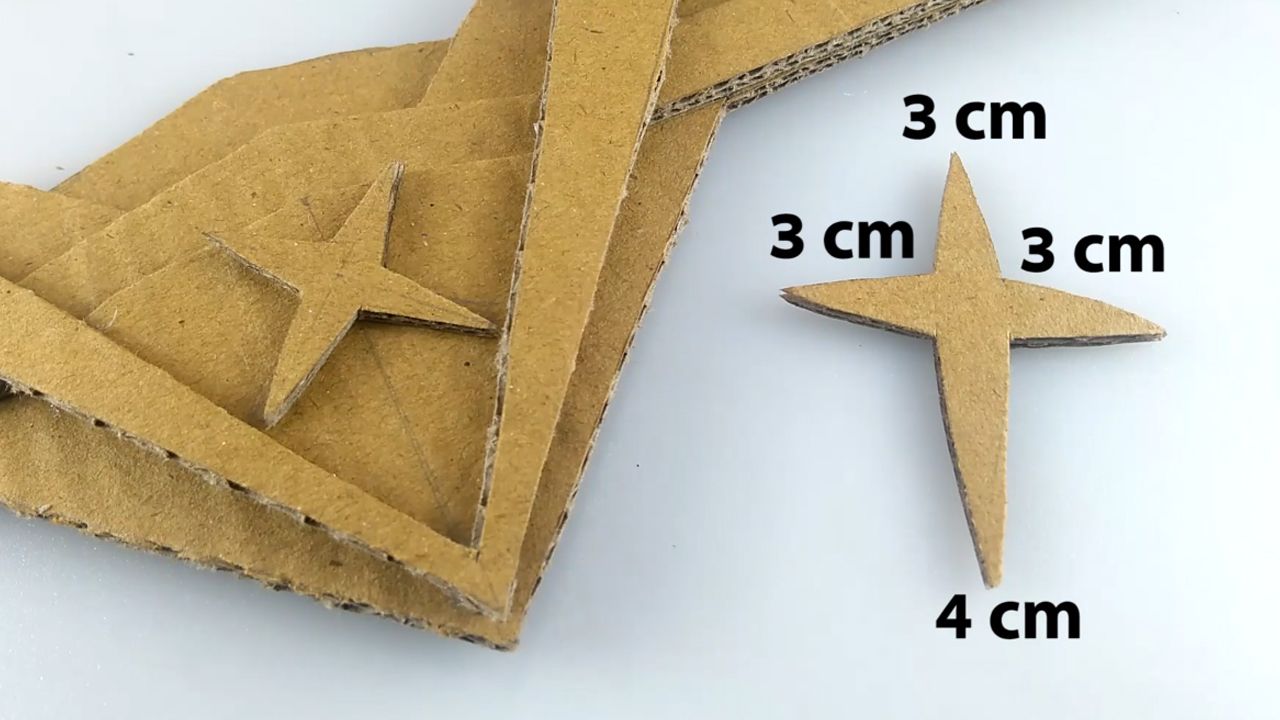 DIY Wonder Woman's TIARA Costume : 17 Steps (with Pictures) - Instructables