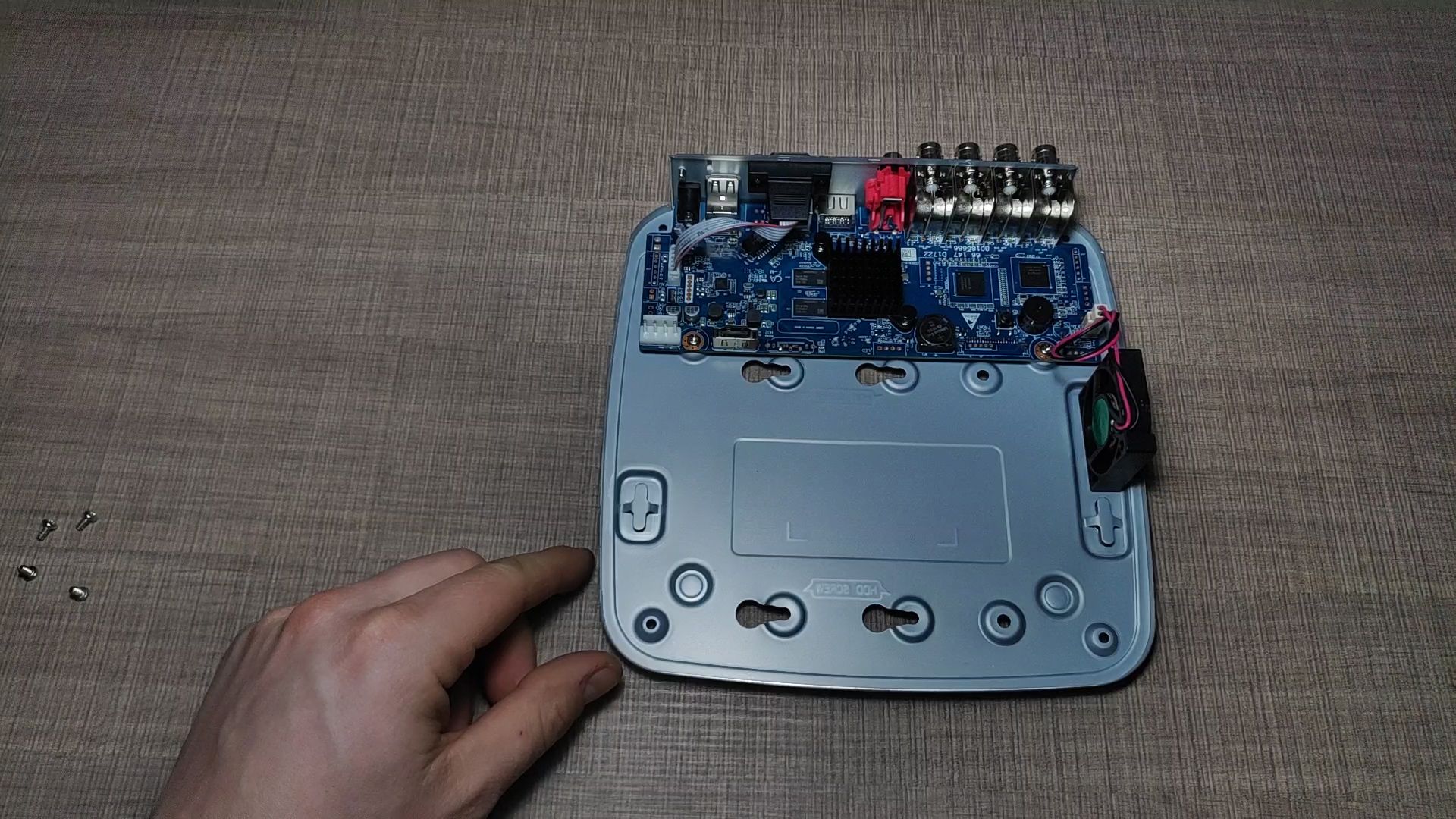 Install HDD Into DVR (CCTV) : 5 Steps - Instructables