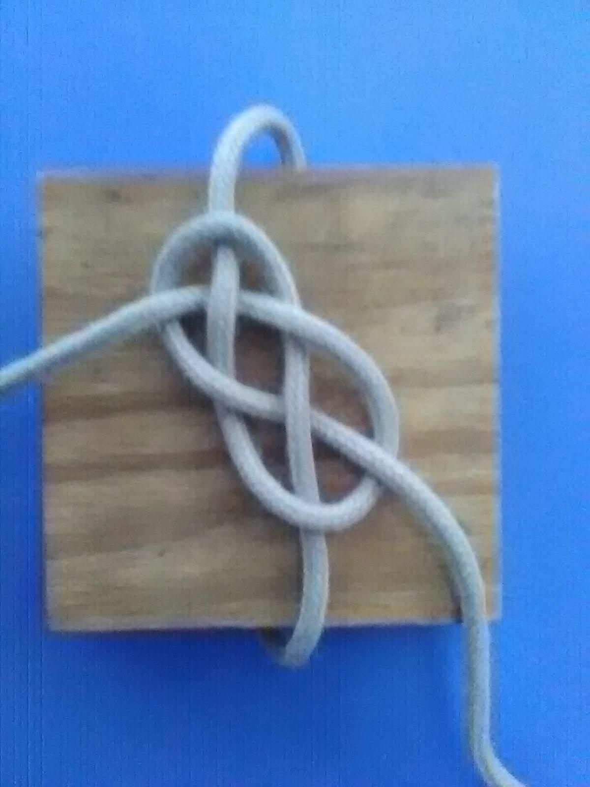 Carrick Bend Loop : 7 Steps - Instructables