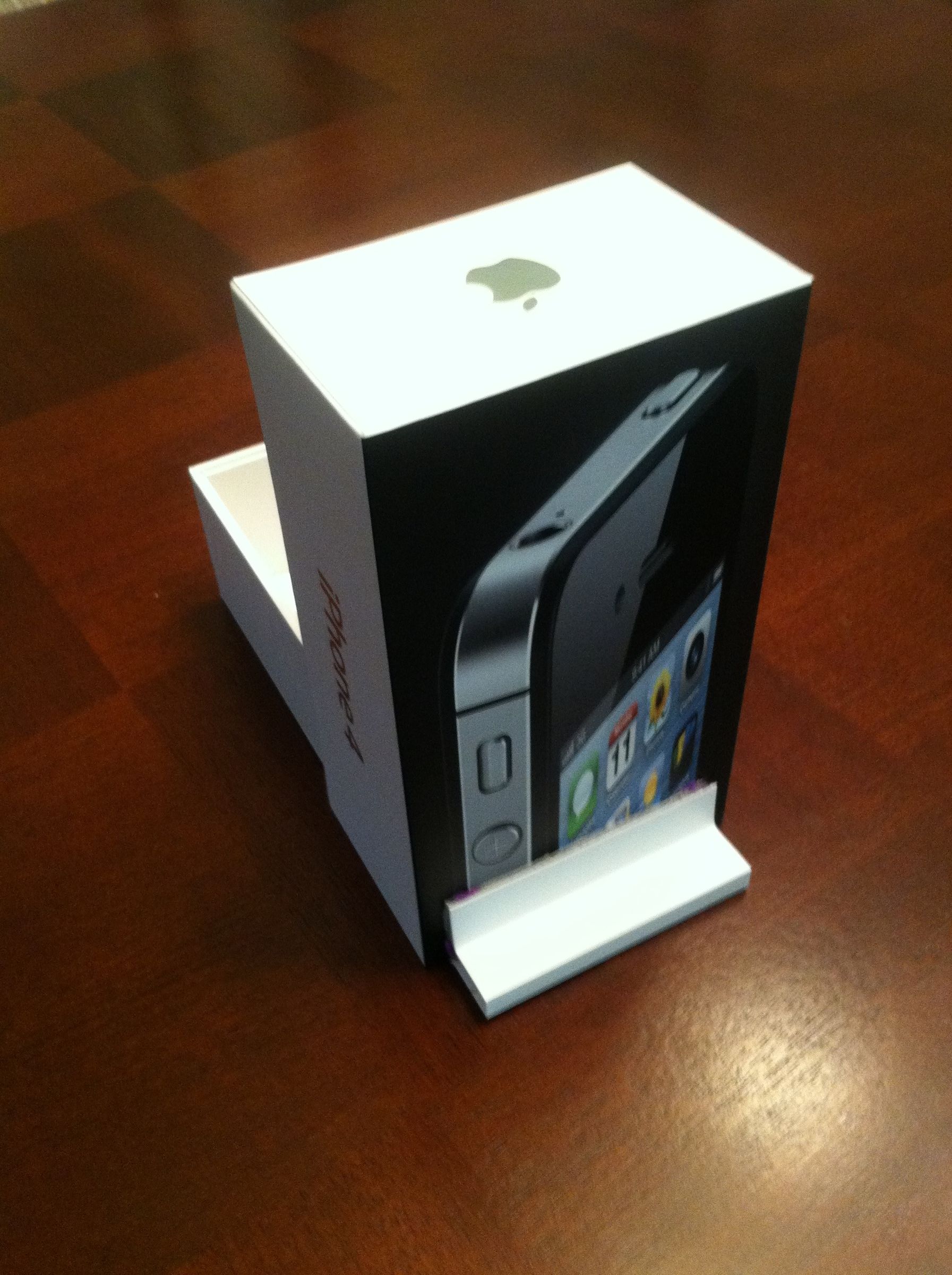 IPhone 4 Docking Station (for Movies or Videos) : 7 Steps - Instructables